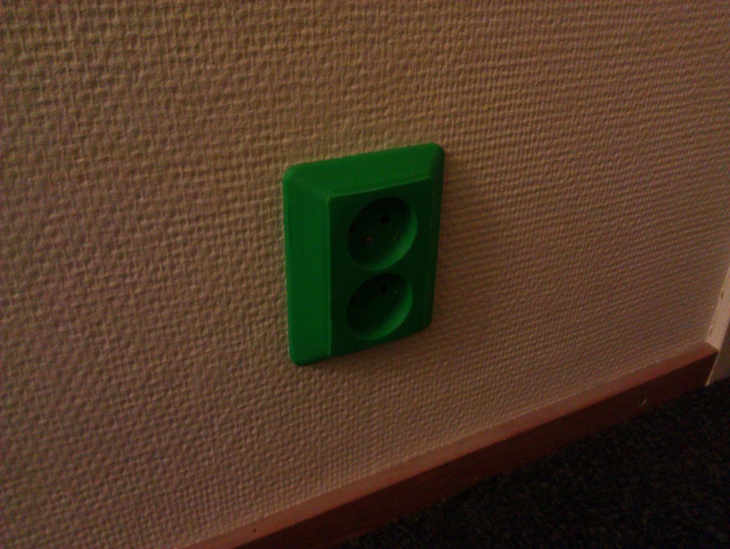 Wall socket cover by Mape | Download free STL model | Printables.com
