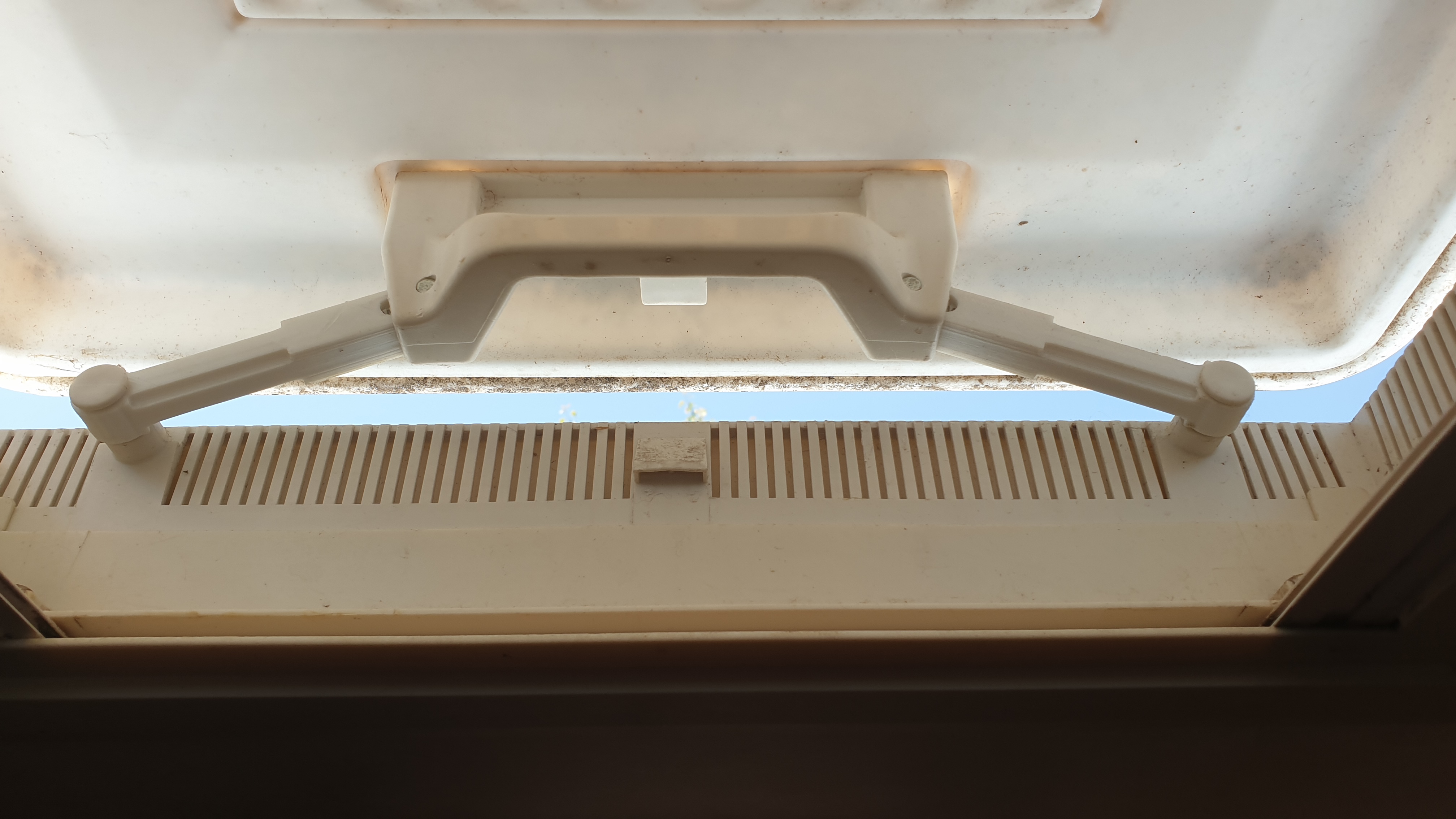 Halter - Dachluke, Fenster und Dachhaube für Wohnwagen (holder roof ...