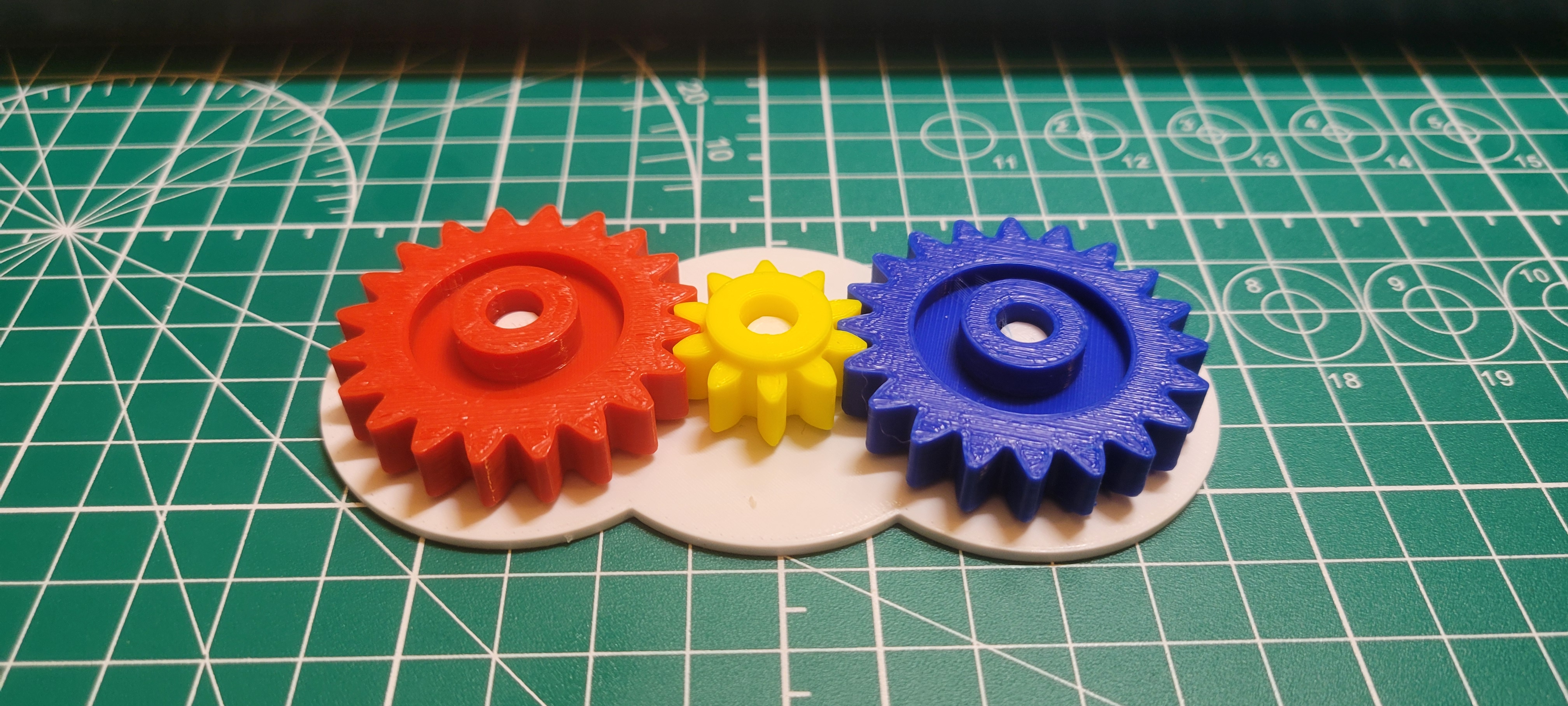 Three Gear Toy by Jay Dubya | Download free STL model | Printables.com