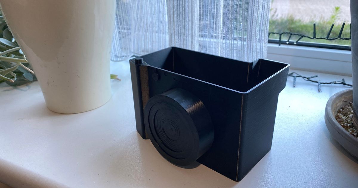 Camera flower pot with water indicator by Danijel | Download free STL ...