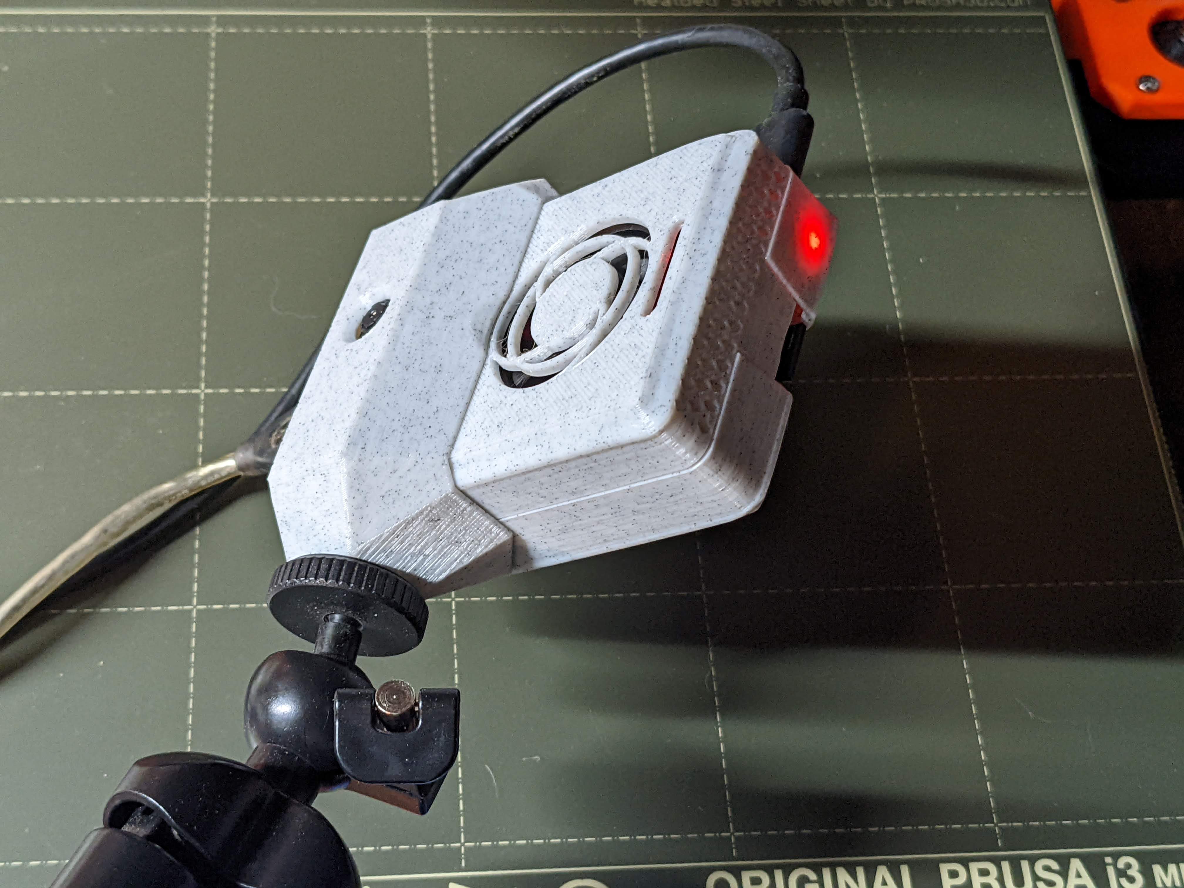 Raspberry Pi 4B Camera Case with Tripod Mount by DeJeR | Download free ...