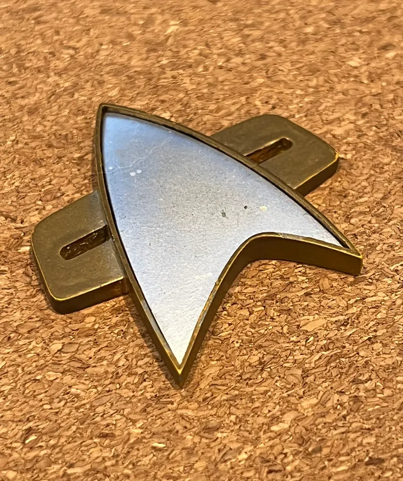 Star Trek Voyager Comm Badge by Aaron Rhodes | Download free STL model ...