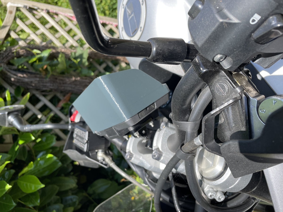 Garmin Zumo 660 Sunshade by lewosh | Download free STL model ...