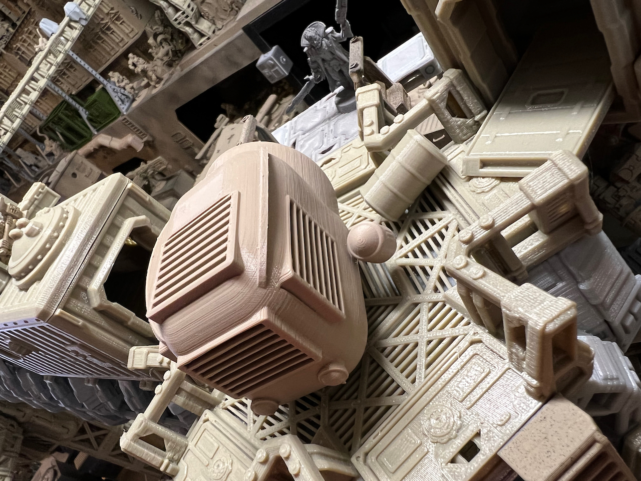 Bio Pod Personnel Vehicle by RobertusMaximus | Download free STL model ...