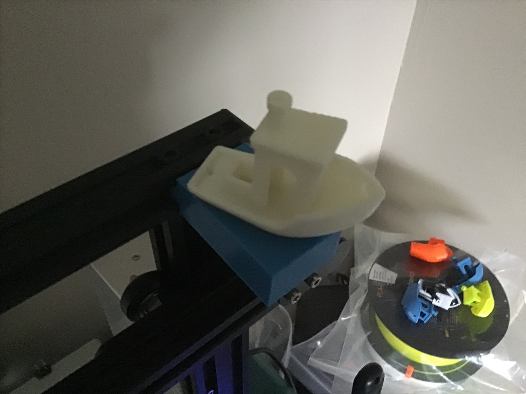 Benchy Stand for Creality Ender 3 by GhostbusterJeffrey | Download free ...