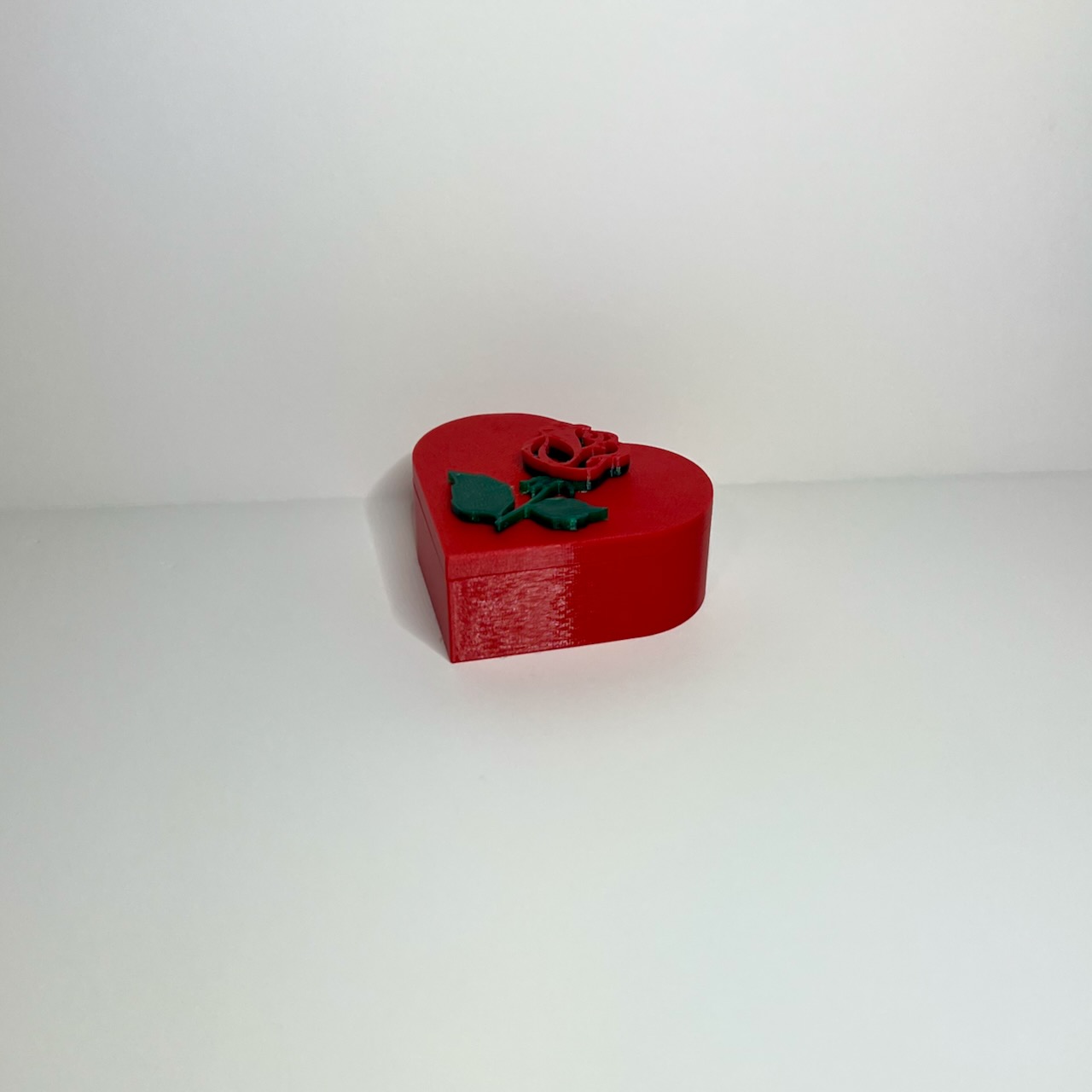 Heart gift box with rose - customizable OpenSCAD sketch included by ...