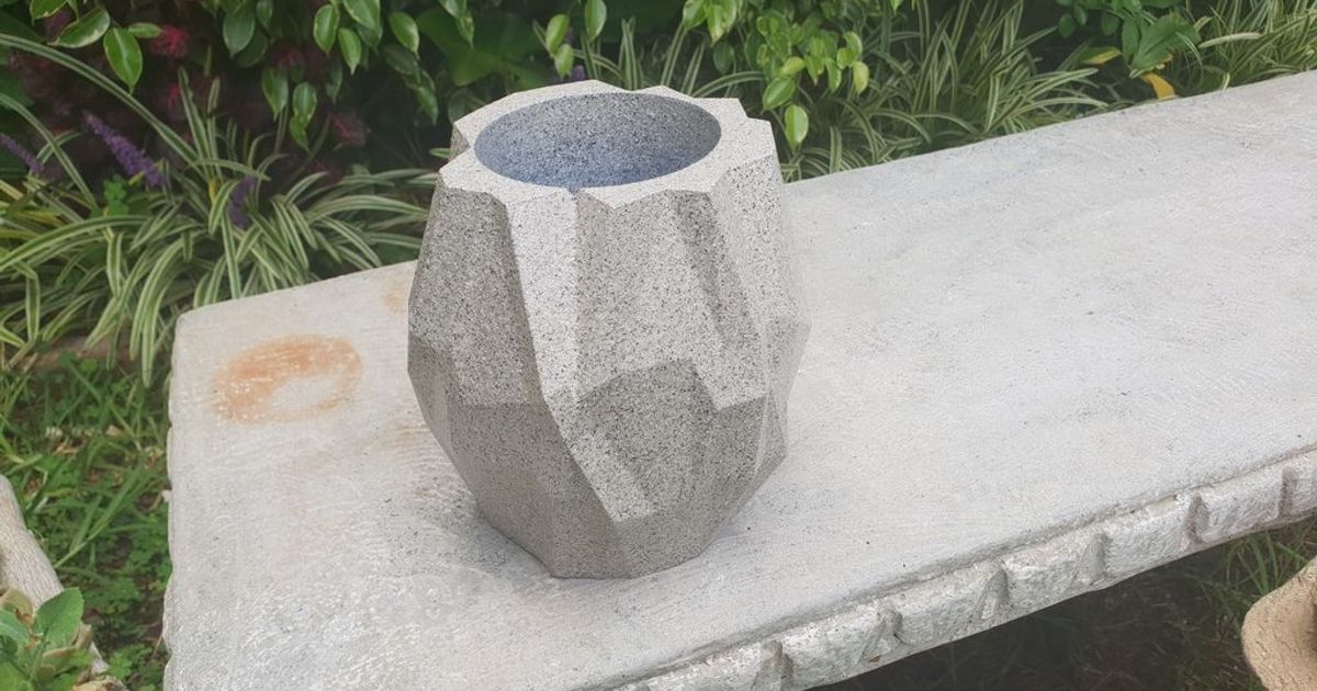 Geometric Polygonal Pot by BushP1gger | Download free STL model ...