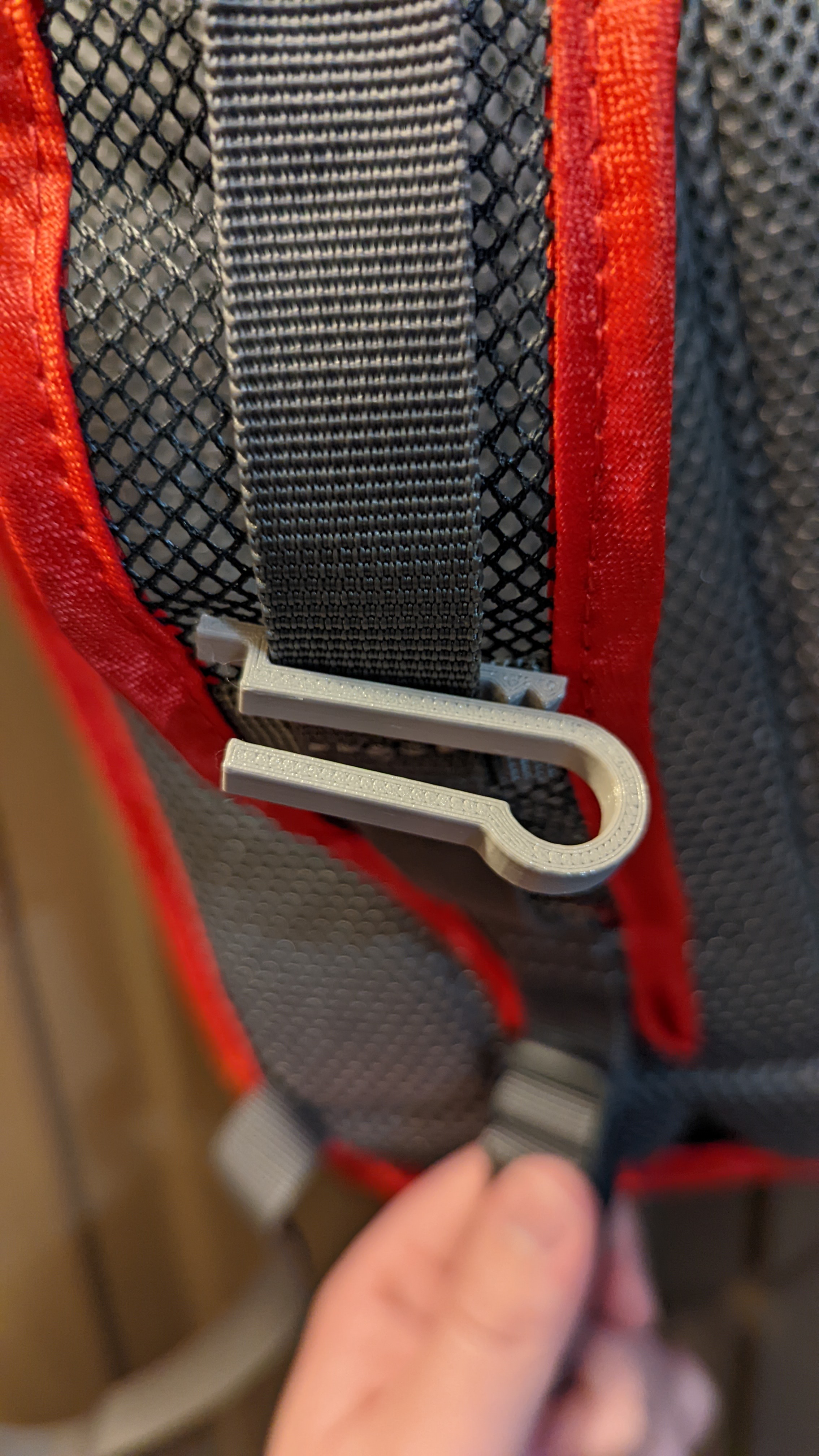 Hydration Pack Tube Holder by SilverAtlas | Download free STL model ...