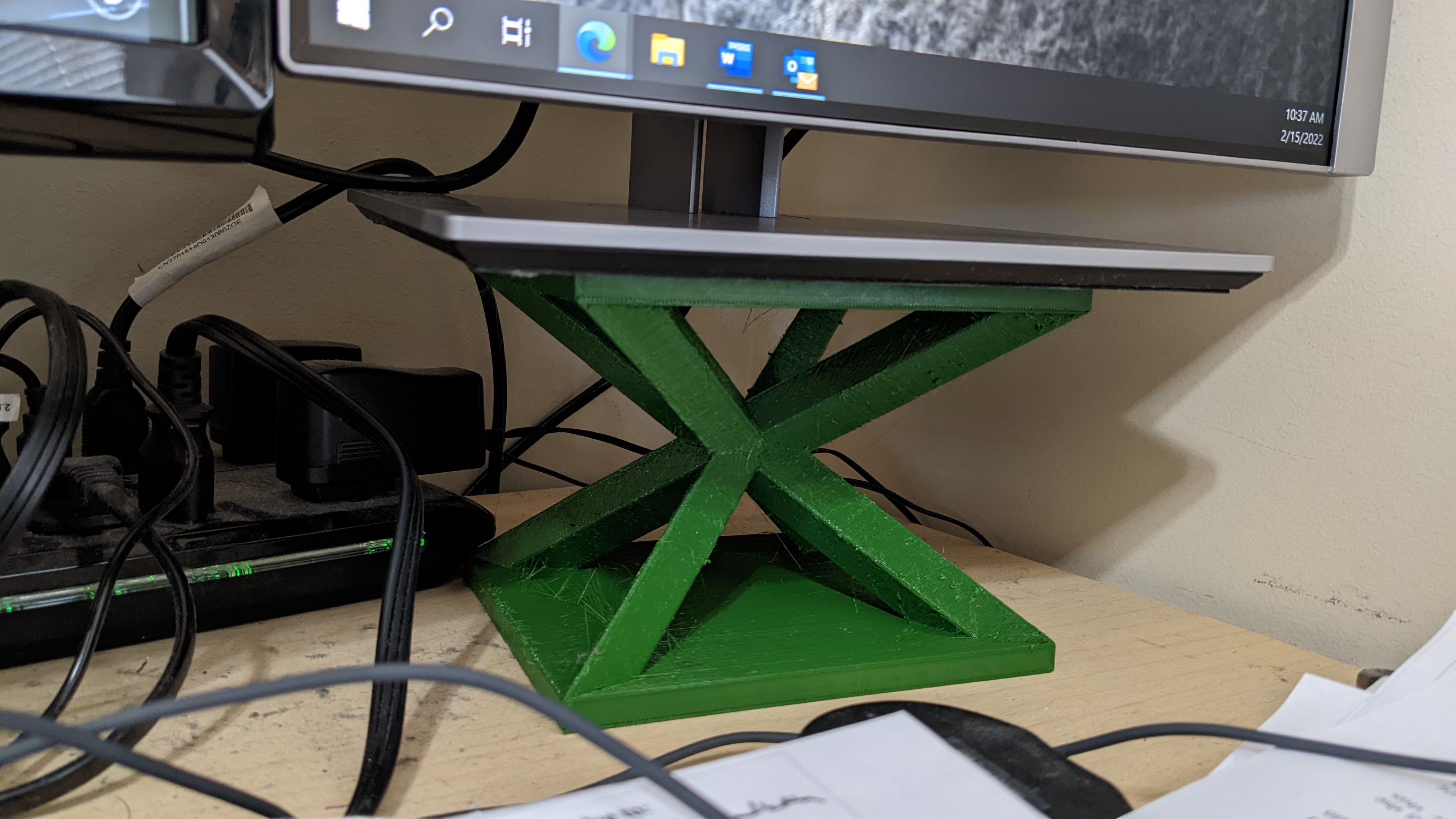 128mm (~5 inch) Monitor Stand Riser by layer.works | Download free STL ...