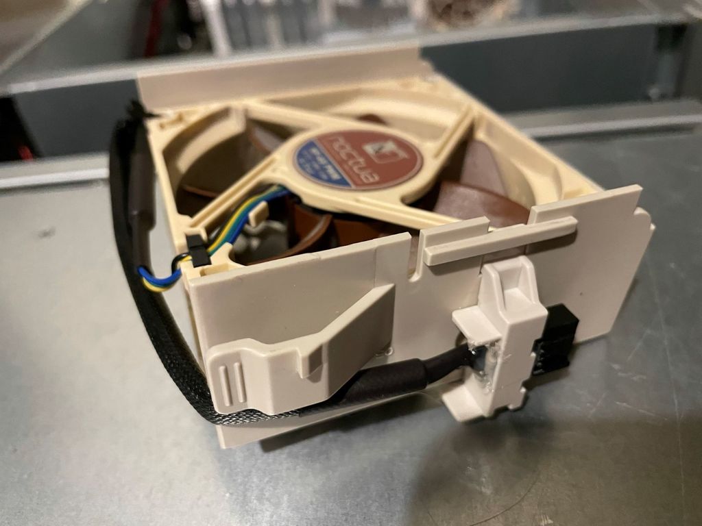 SuperMicro CSE-846 Fan Hotswap Holder FAN-0127L4 by crsleeth | Download ...