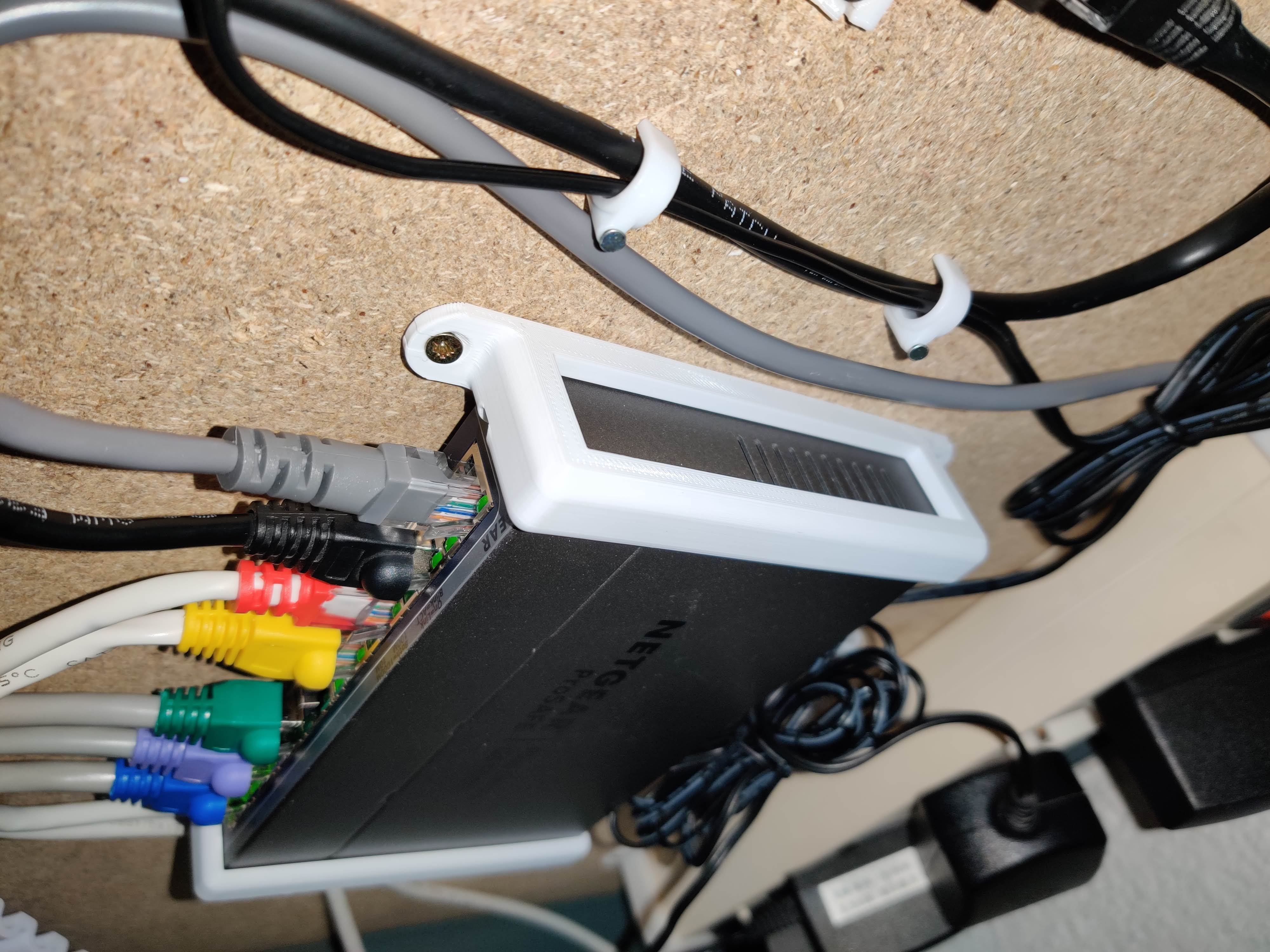 Netgear GS108E mount bracket by Nirvash | Download free STL model ...