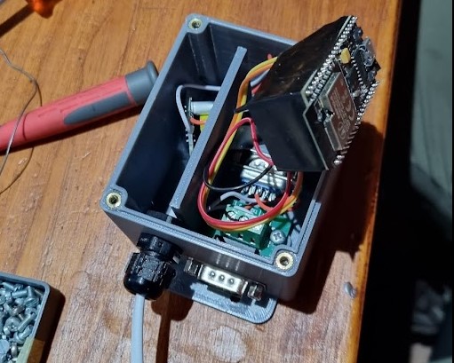 Small Project enclosure 63mm x 75mm x 47mm inside measurements. by ...