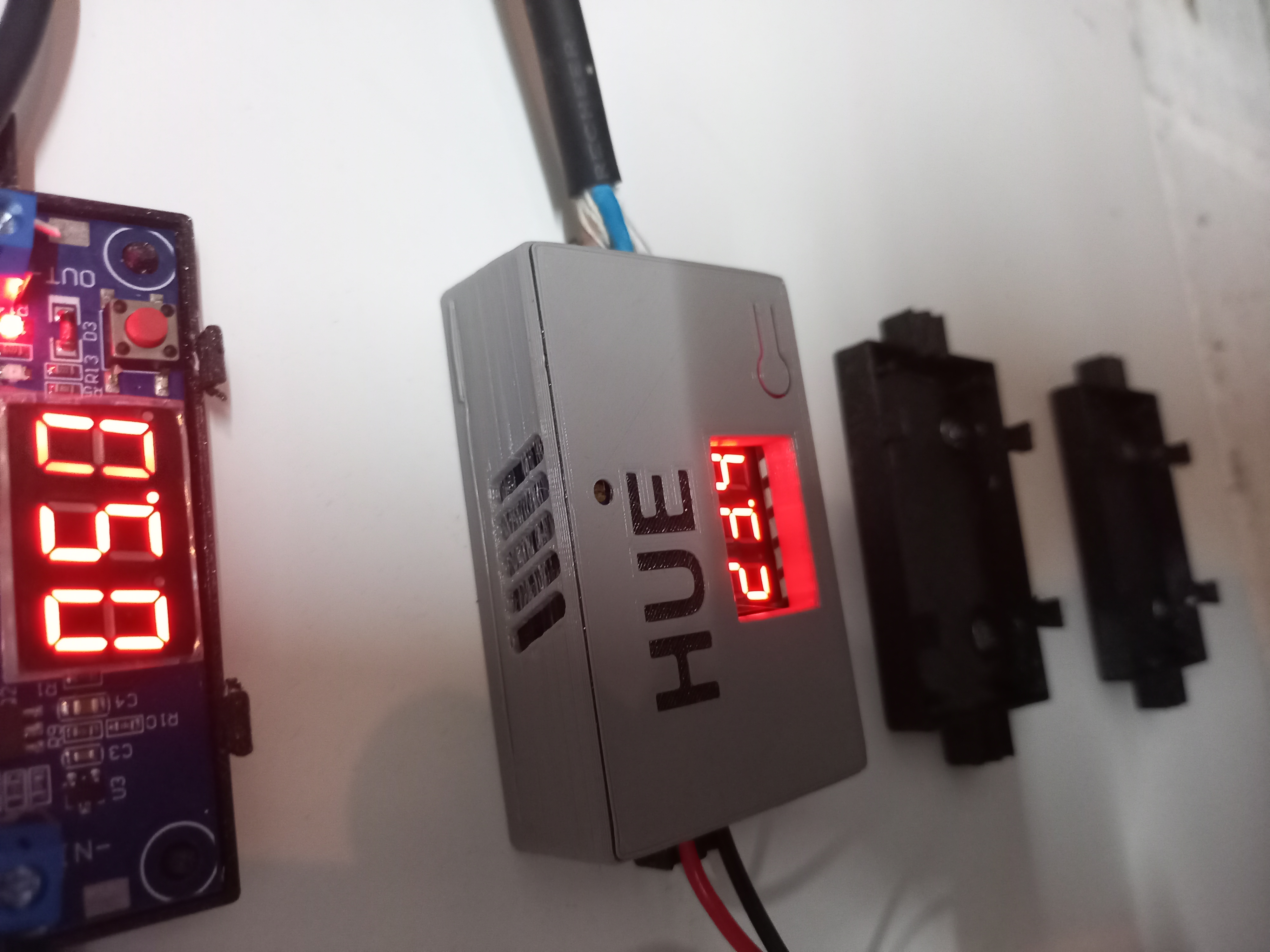 Housing LM2596S DC-DC step-down voltage regulator by plex41 | Download ...