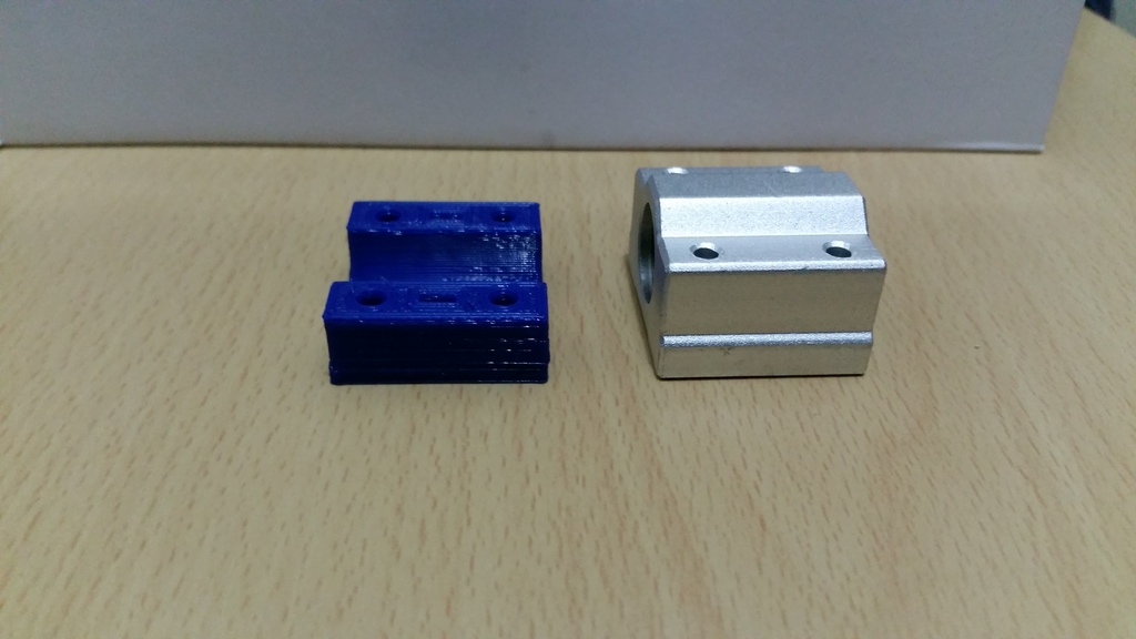 LM8UU Bearing Mount Block for Sunhokey Prusa i3 2015 by Maxstupo ...