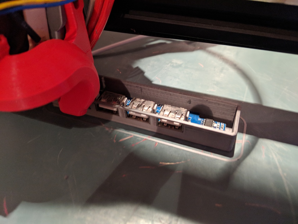 USB Hub by Robatzen | Download free STL model | Printables.com