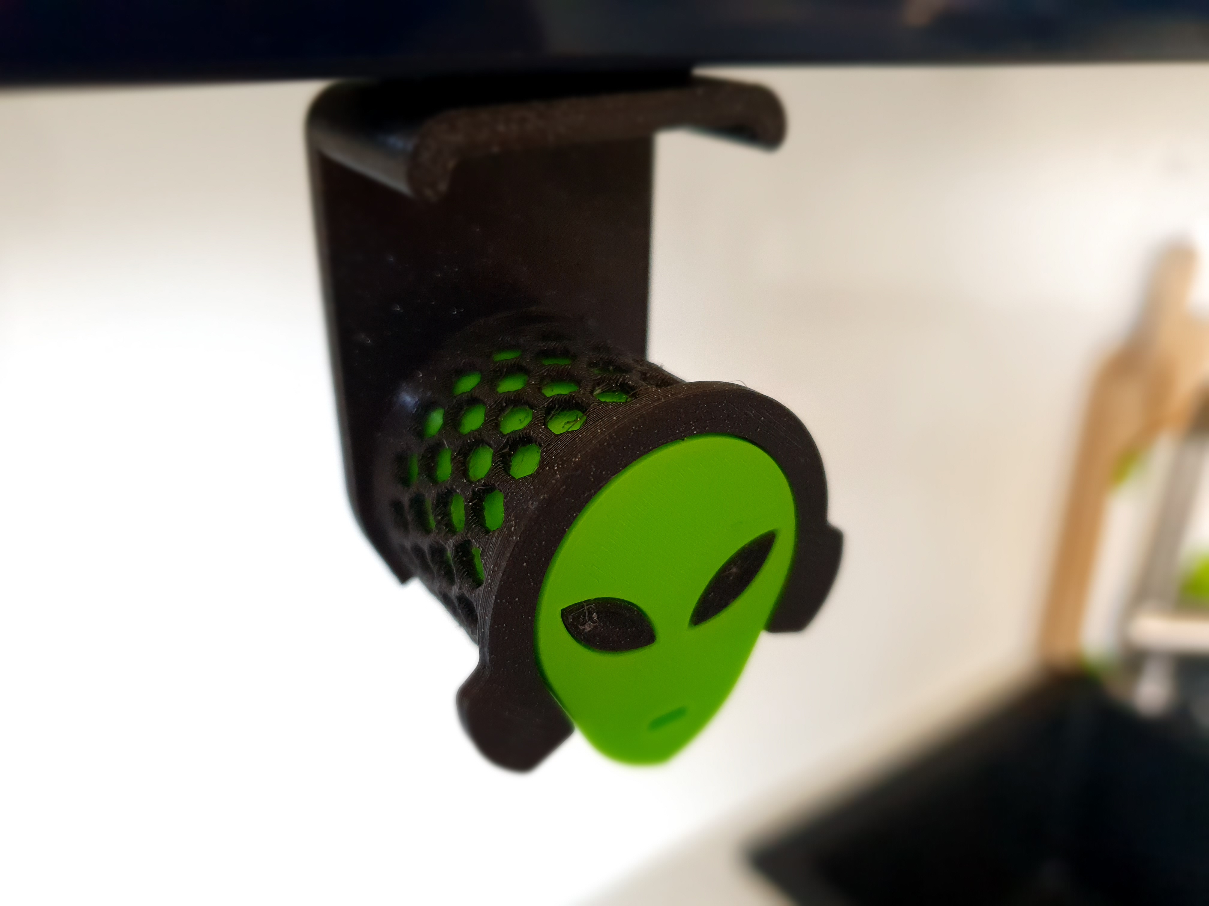 Alien Headset Holder by Pomi | Download free STL model | Printables.com