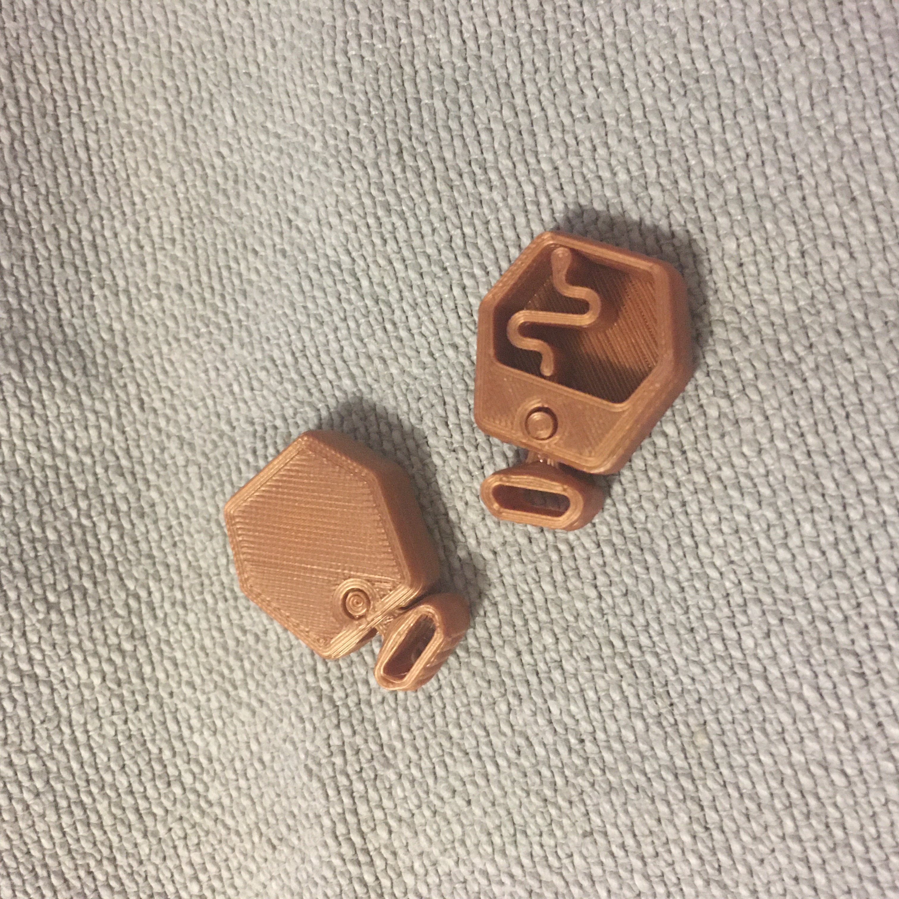 Clicker (without supports and gluing) par SHR3D.eu | Téléchargez ...