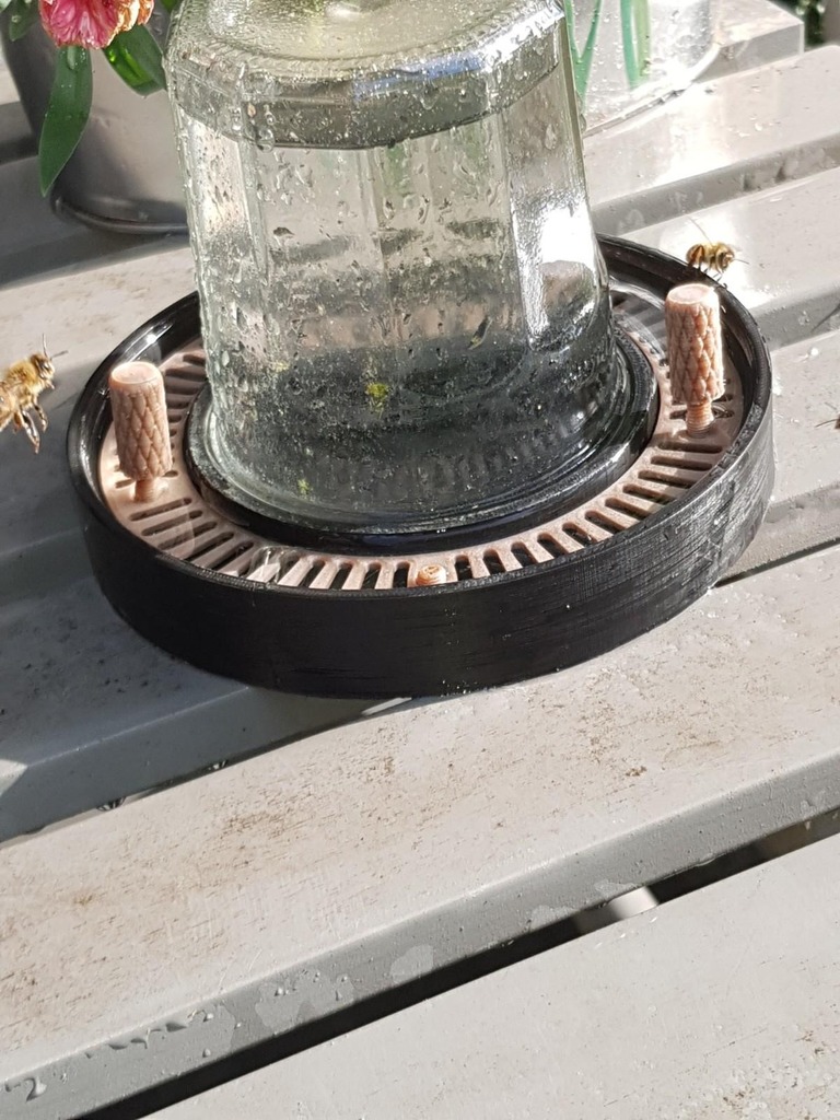 Insektentränke V2 Insect drinker with reservoir by rolf_prusa_printer ...