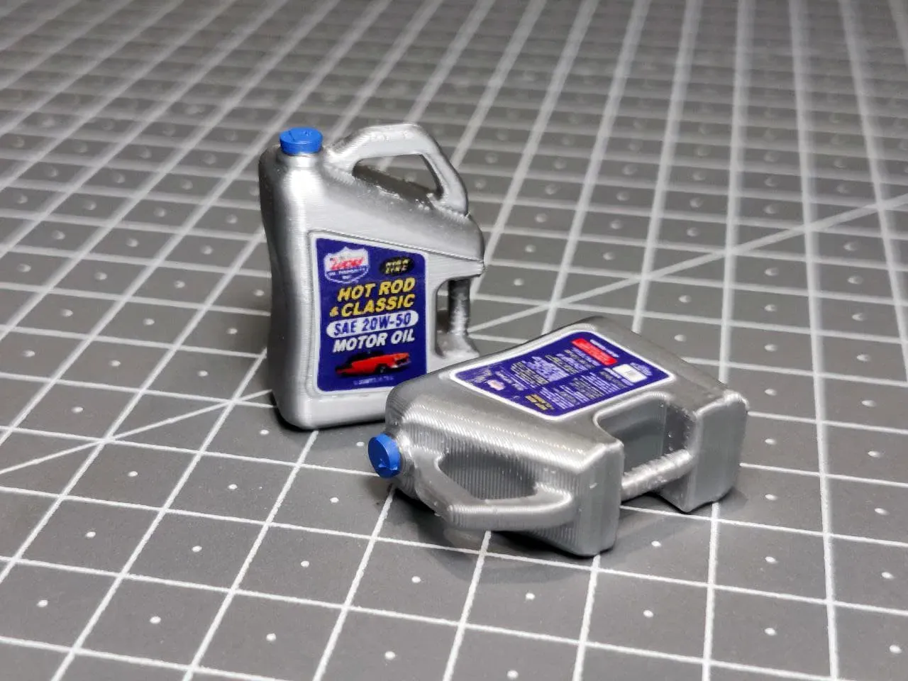 1/10 Car Motor Oil by robroy | Download free STL model | Printables.com