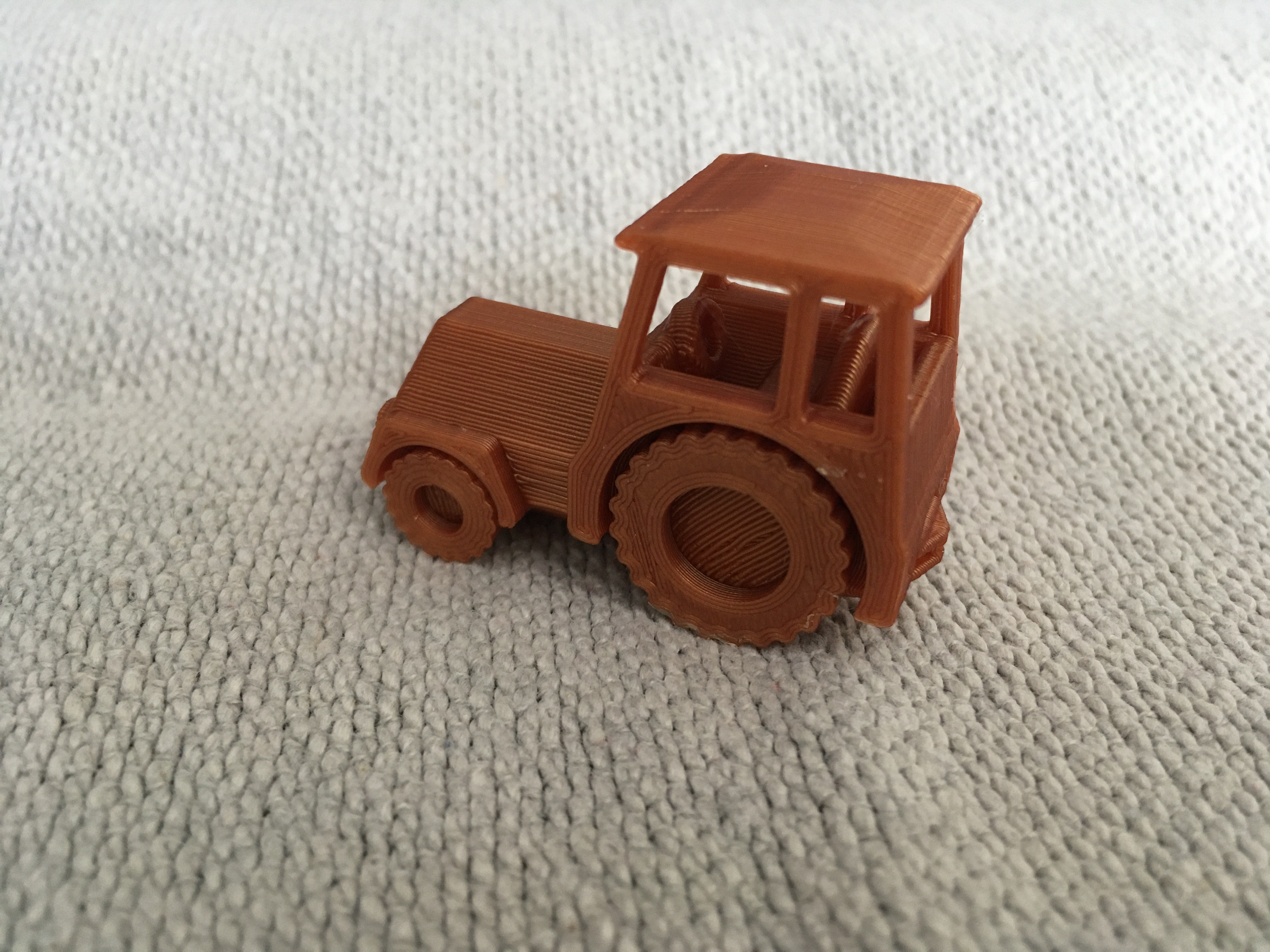 Small tractor - tractor spinner (printed in one piece without supports ...