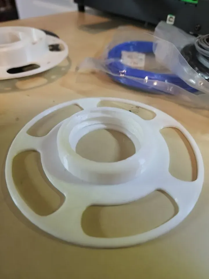 Mini Reusable Spool Holder (Samples/3D Pen) by Diggle | Download free ...