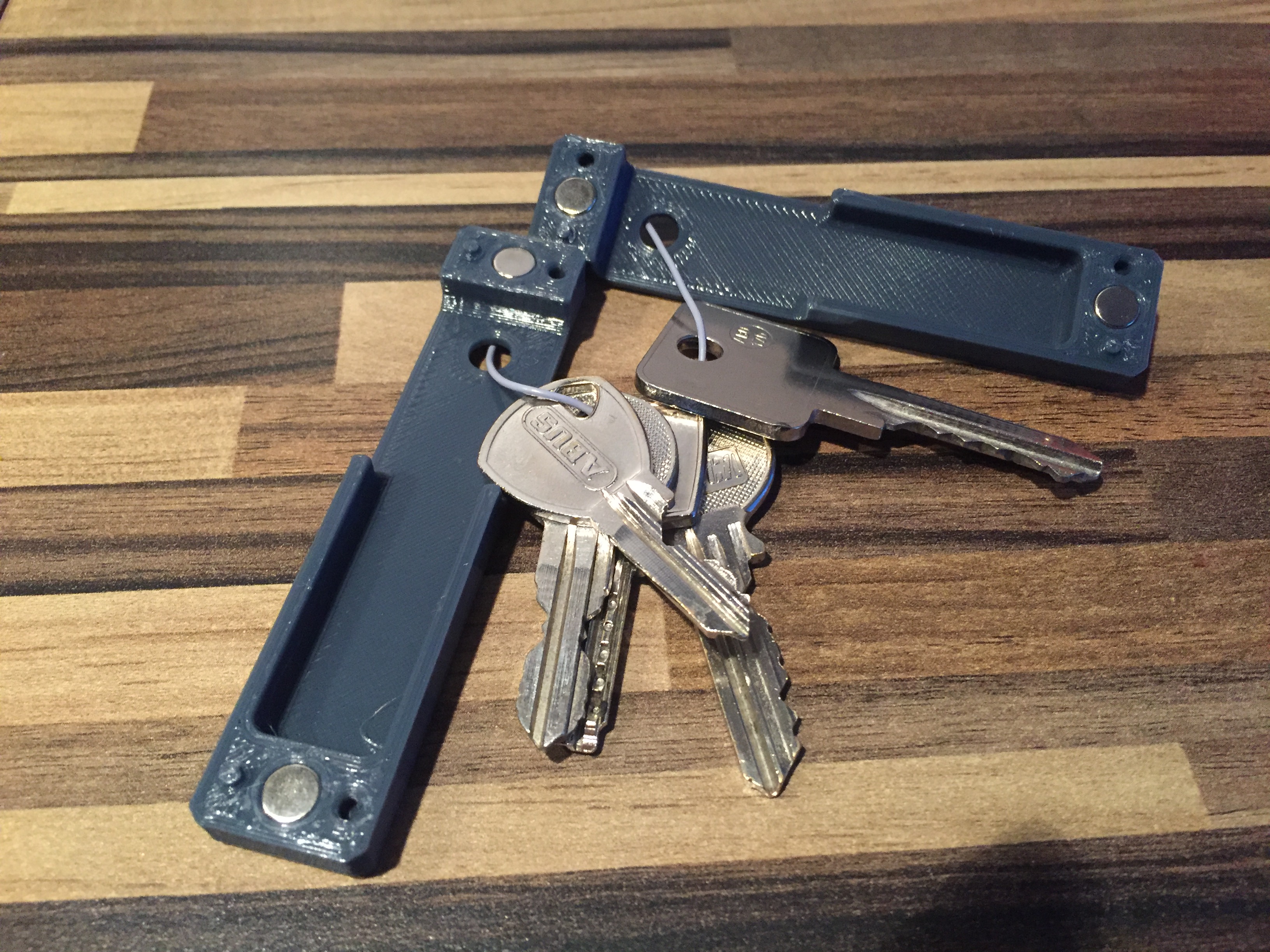 Magnetic Key Organizer - Key Holder by Hasenpups | Download free STL ...