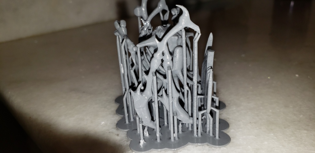 Skeleton God_ remix Cutted for easier SLA/DLP printing by Gon Garcia ...