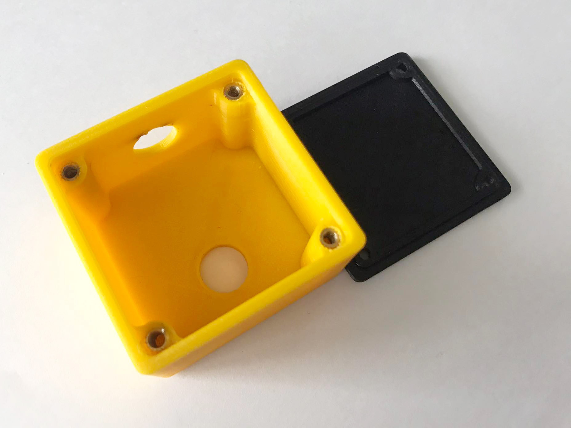 Enclosure for DIY tap tempo / footswitch by D_Y | Download free STL ...