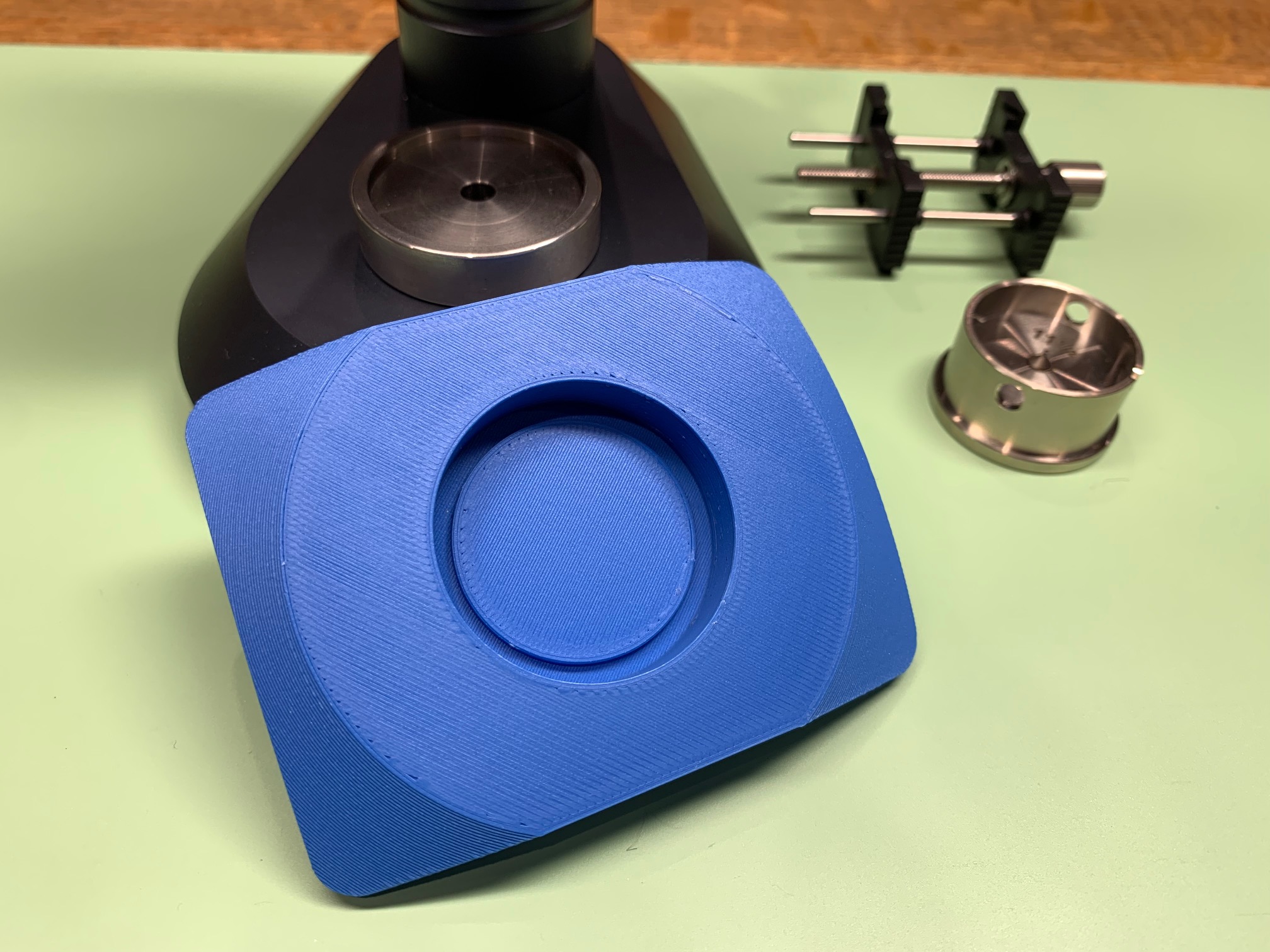 Platform for Watch Hand Setting Tool por wmkrly | Descargar modelo STL ...