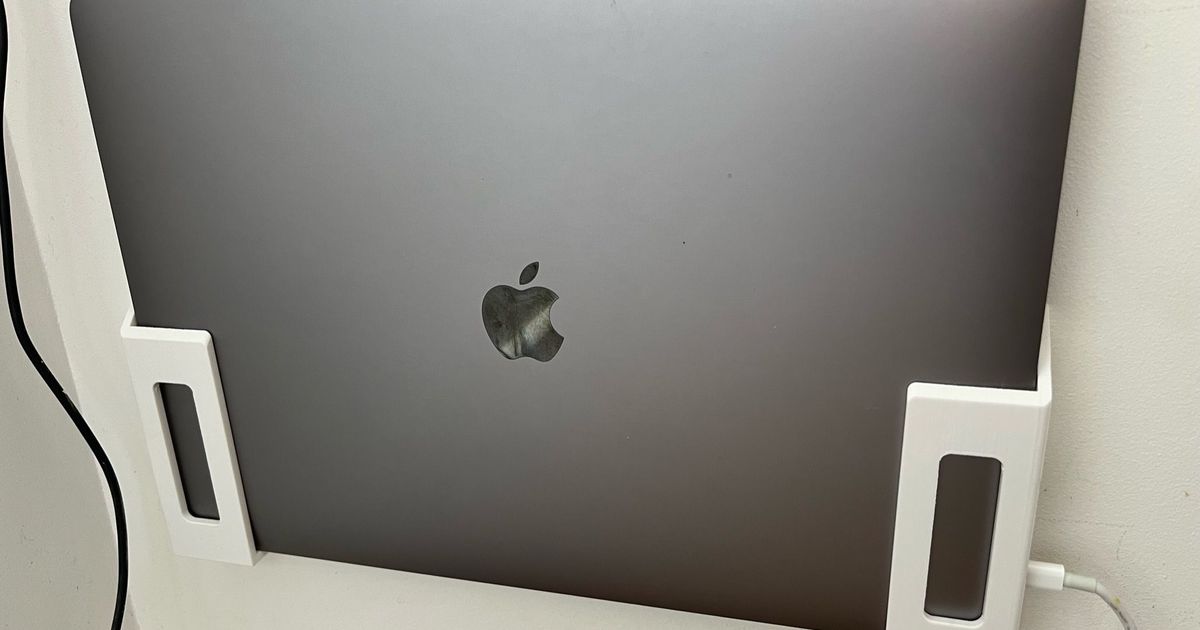 MacBook Pro (15-inch, 2018) wall hanger by teabot | Download free STL ...