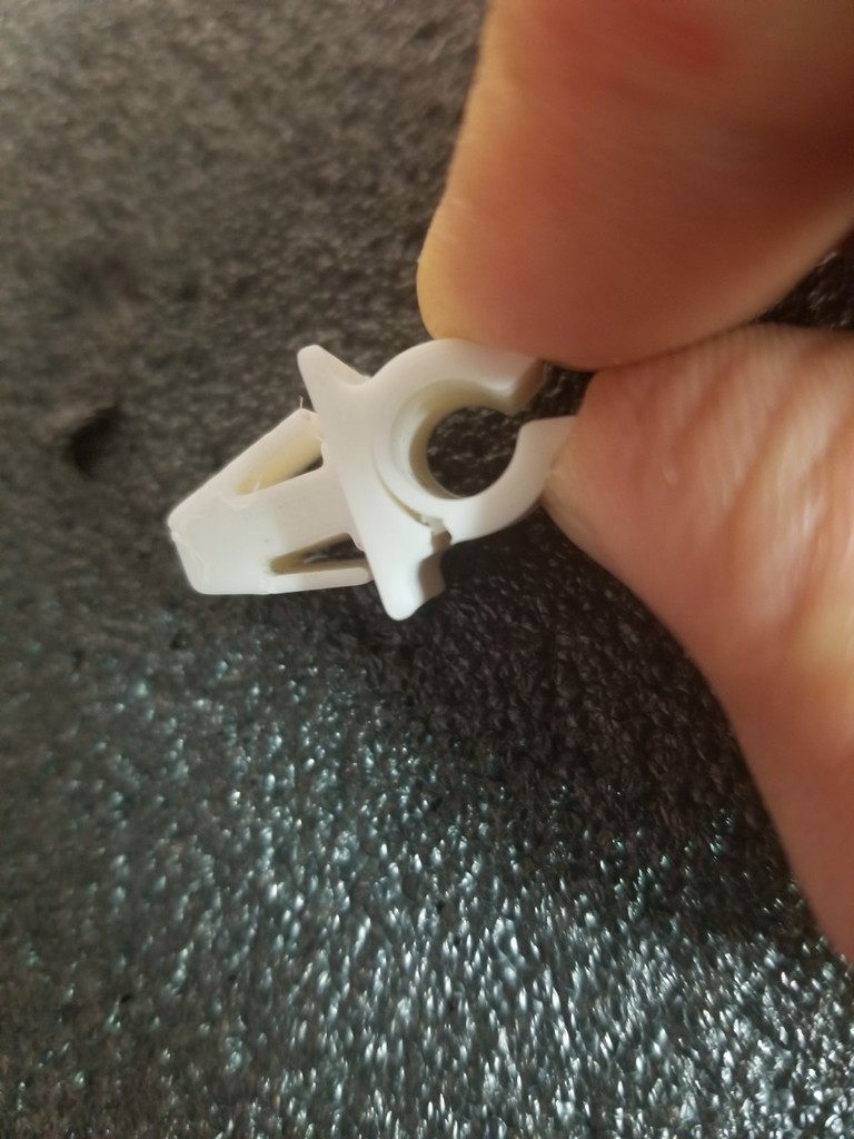 T100 hood rod retainer clip. by Hobby_Zone | Download free STL model ...