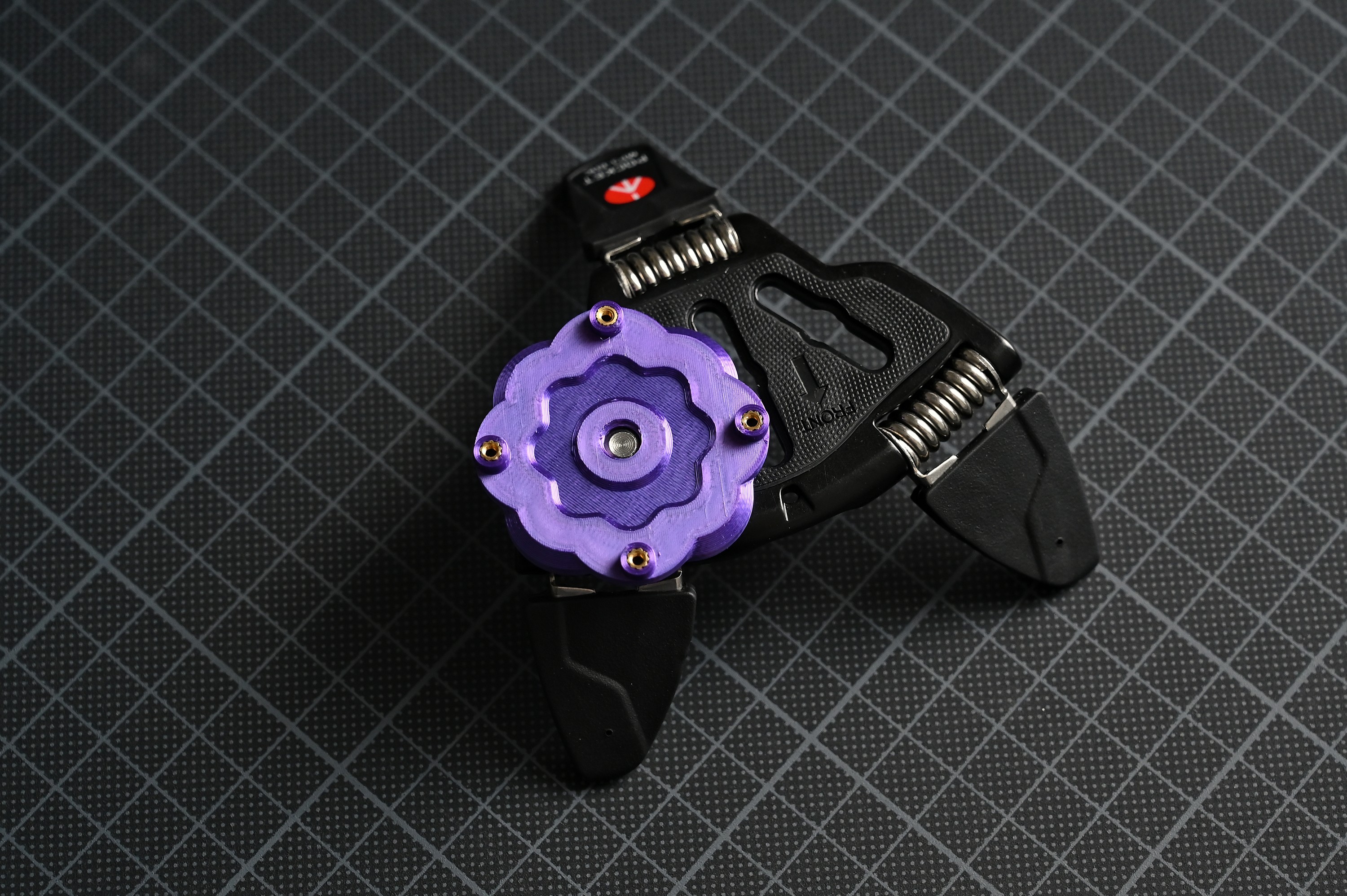 Tenting Puck for Keyboard Tripod Mount by Bubbleology | Download free ...