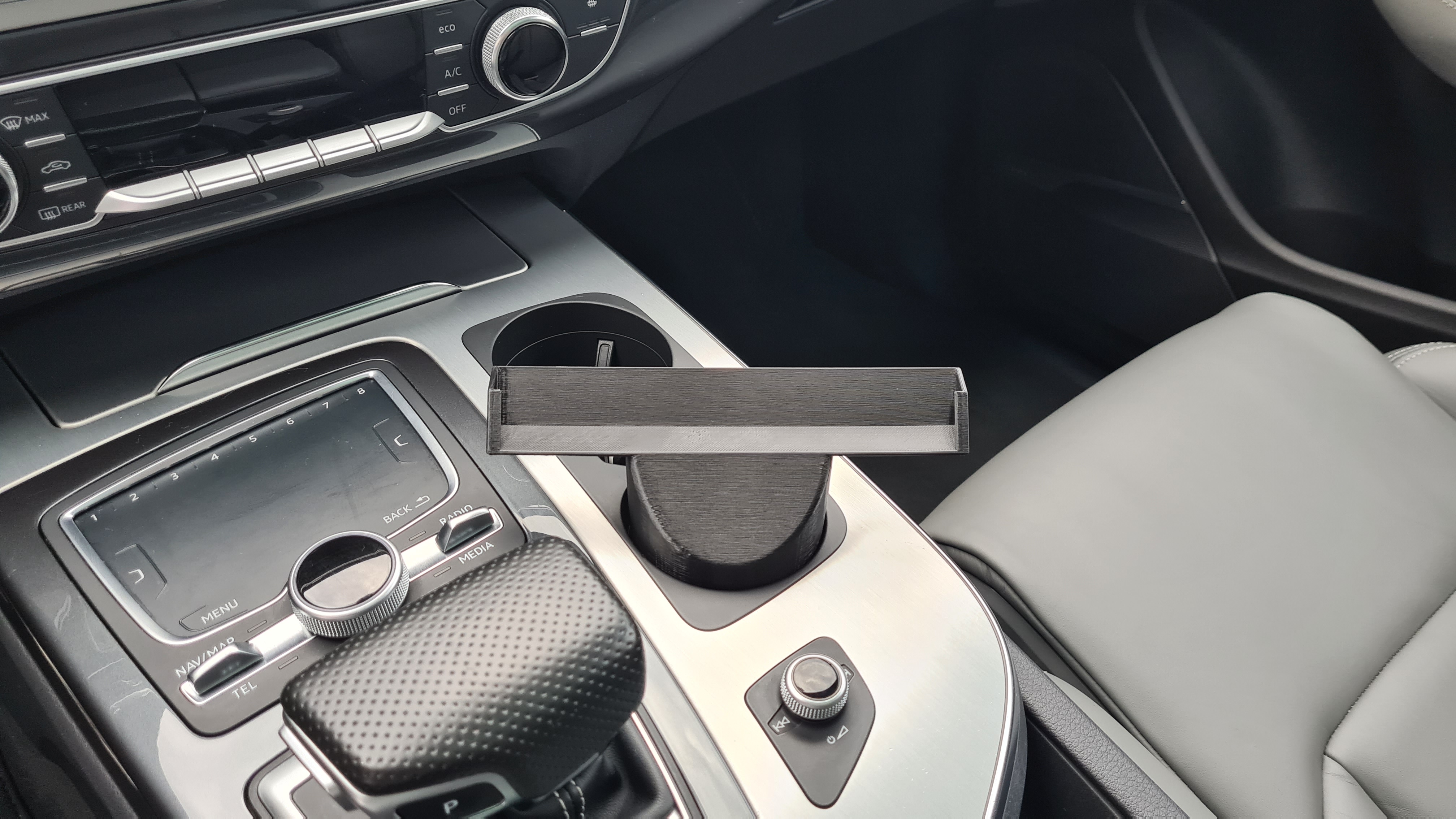 Audi Q7 Phone stand by Jorker | Download free STL model | Printables.com