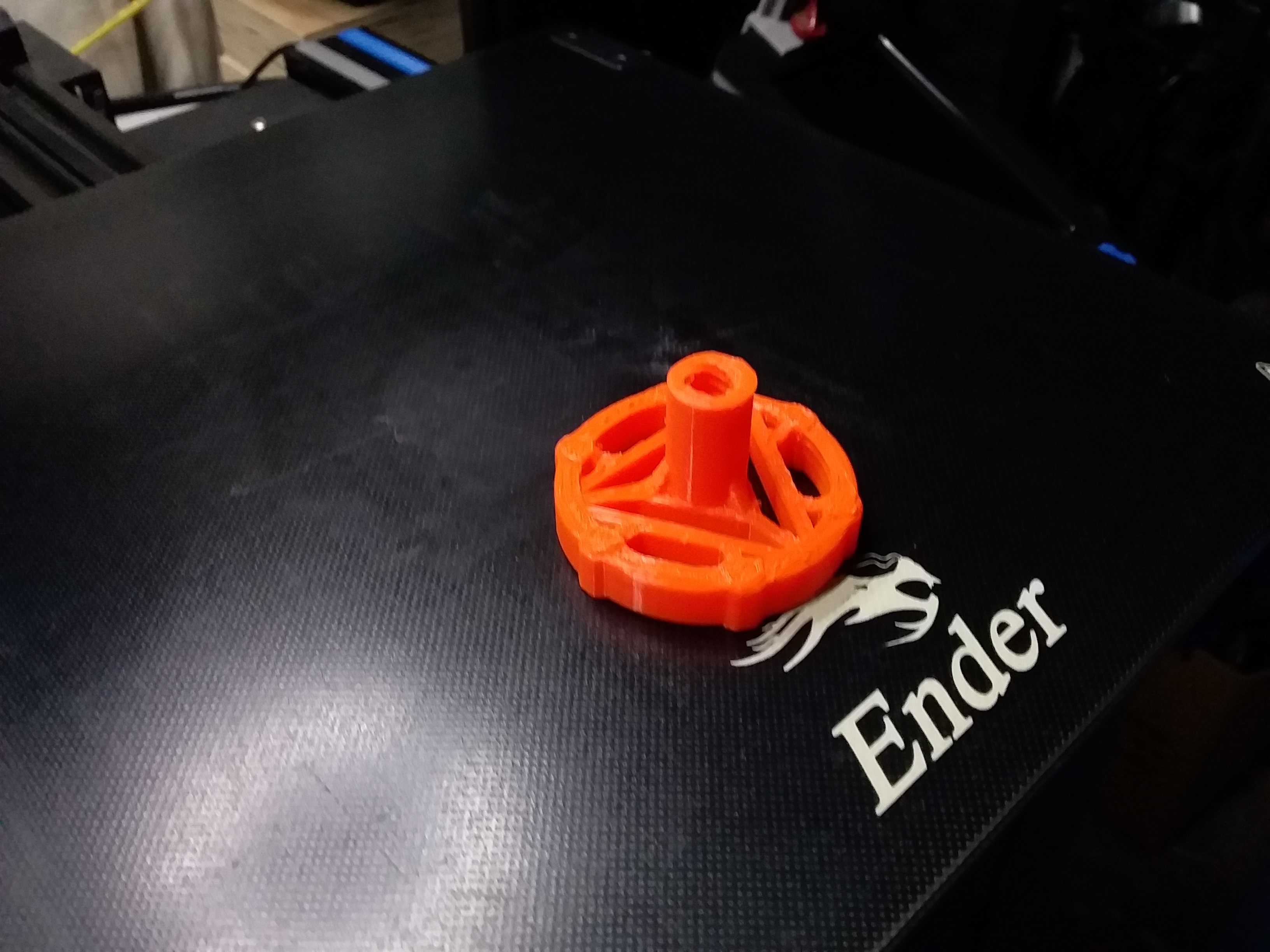 Ender 3 V2 Lead Screw Knob T8x4x2 (8mm, 4 start, 2mm pitch) by Mark ...