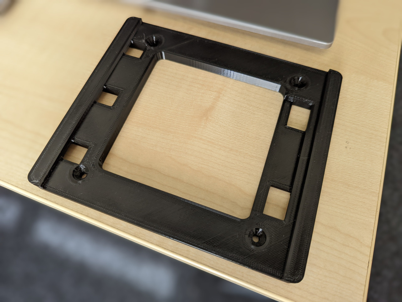 VESA adapter for HP EliteDisplay E243 stand par Dustin | Téléchargez ...