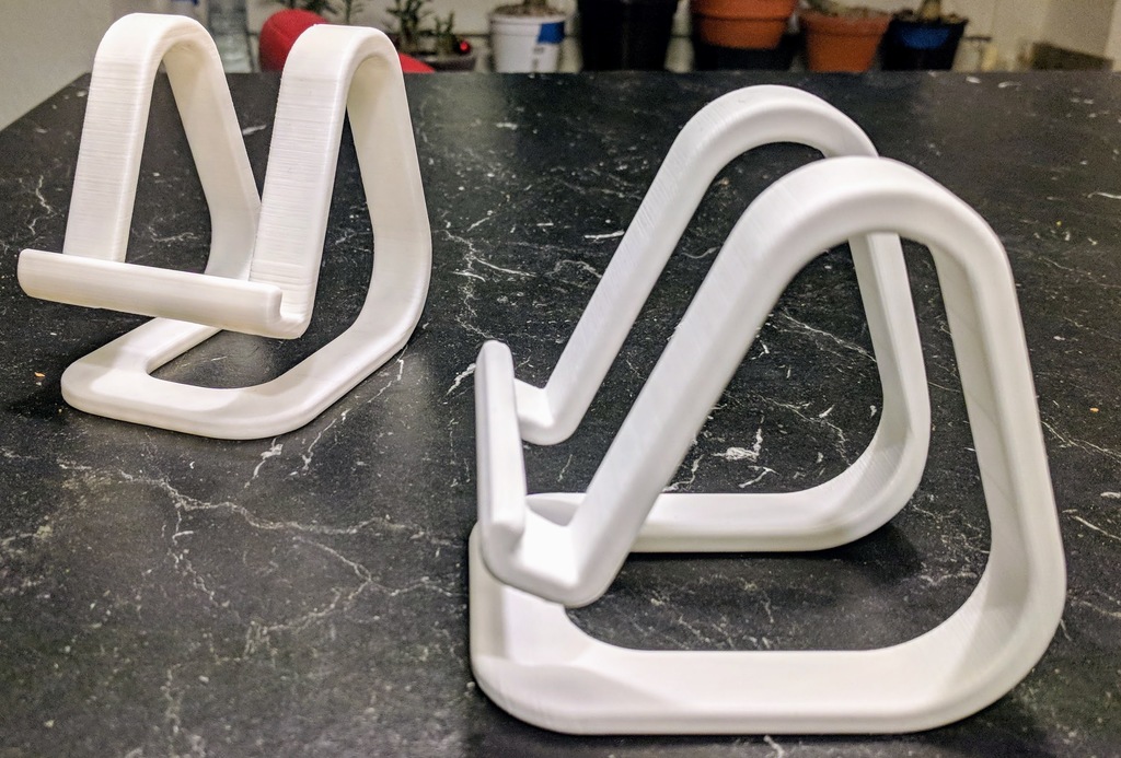 Universal Phone Stand (even for large phones) by blecheimer | Download ...