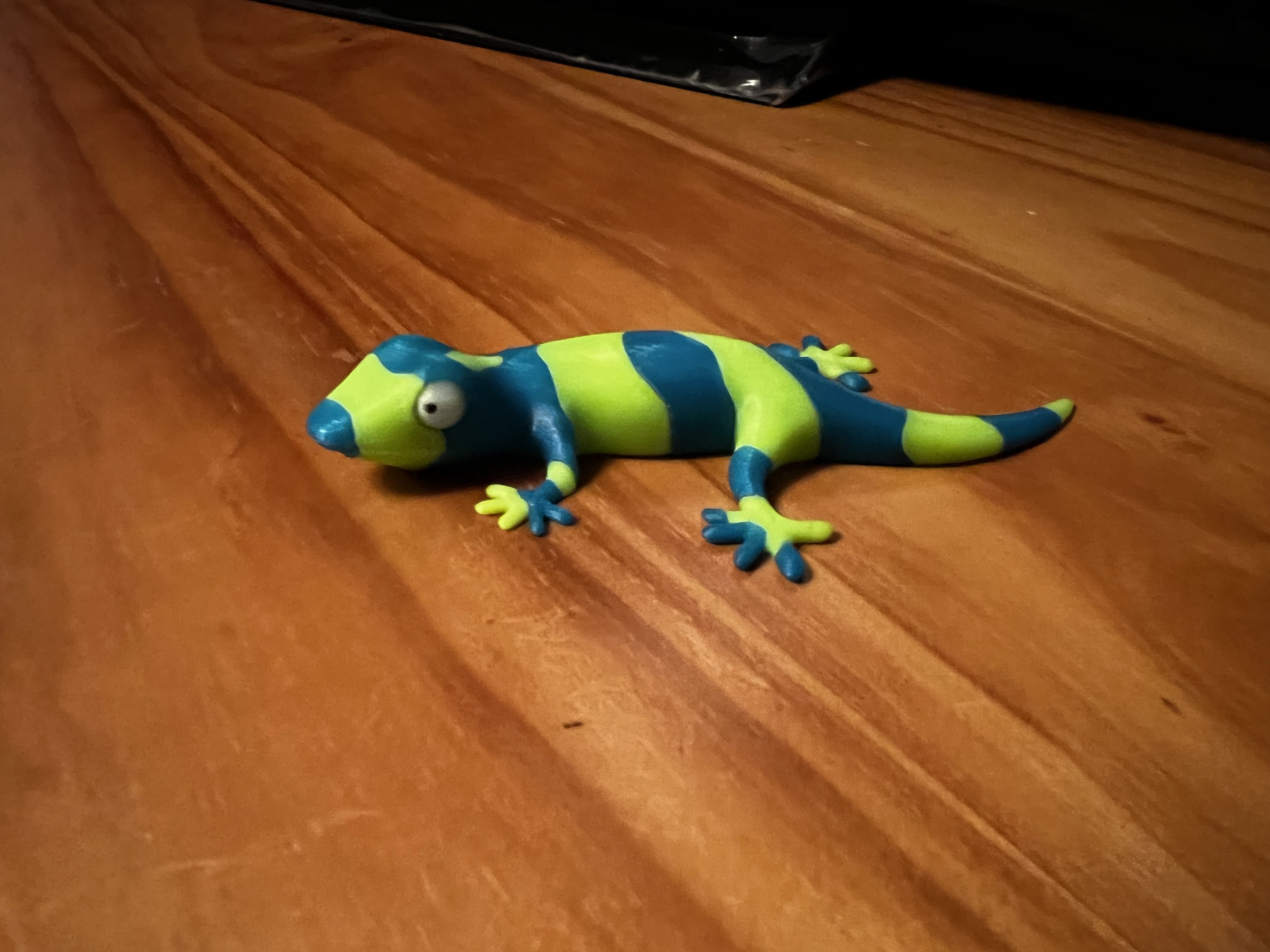 Striped lizard (multi-material) with pupils by EngMike | Download free ...
