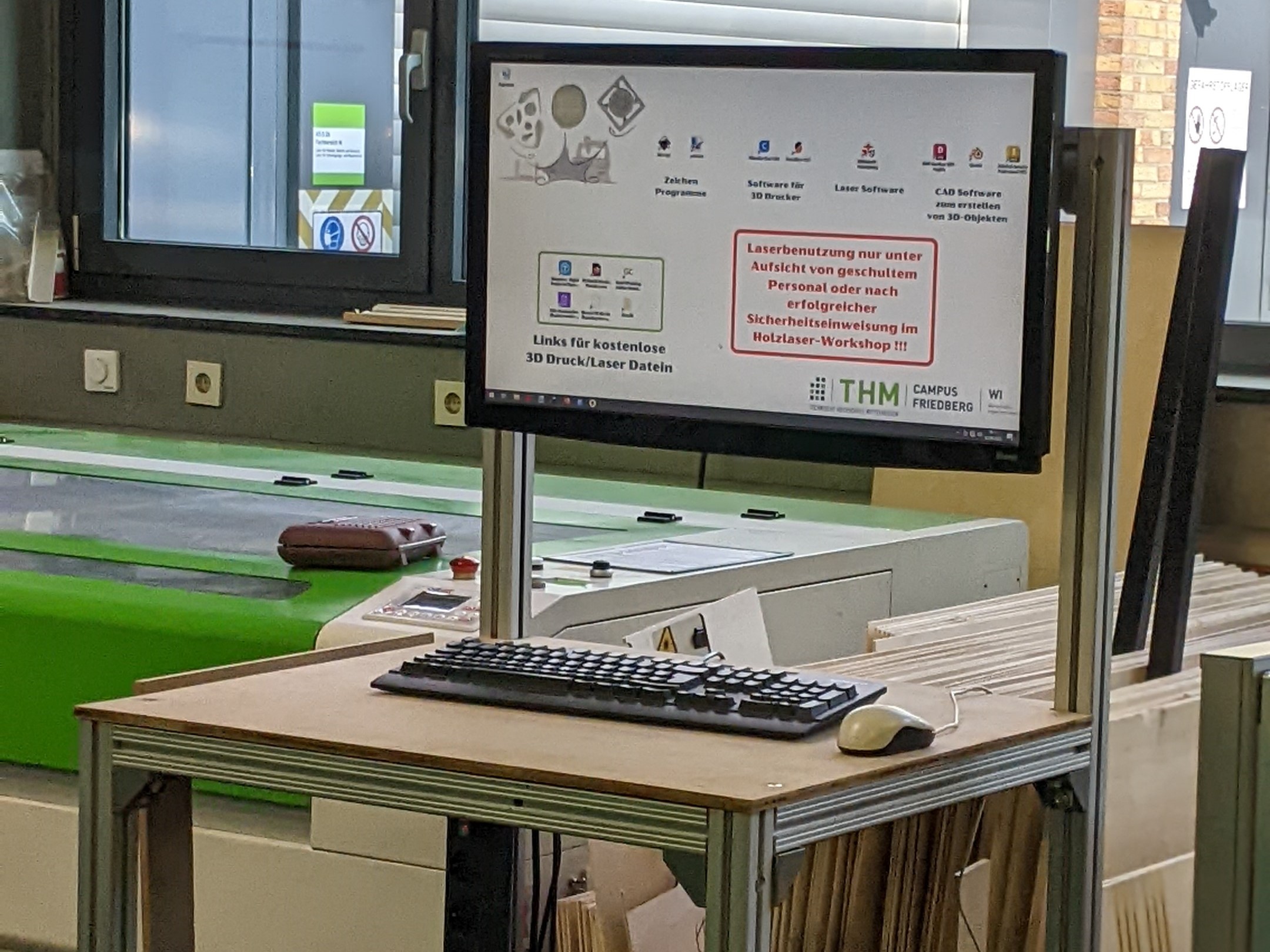 Lab-Workstation by Max Siebenschläfer | Download free STL model ...