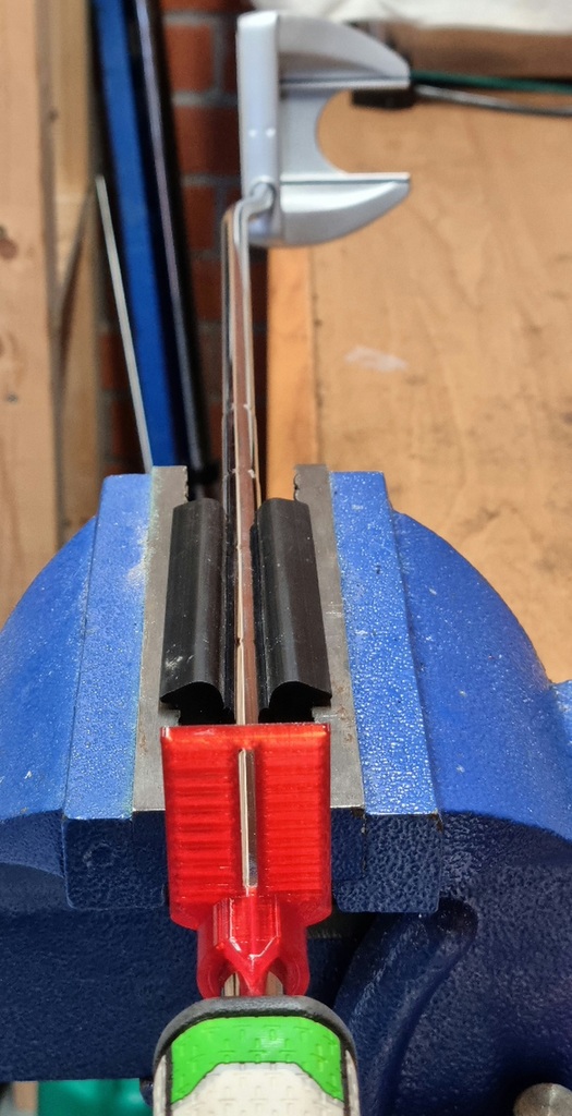 Golf grip alignment aid by Meady | Download free STL model | Printables.com