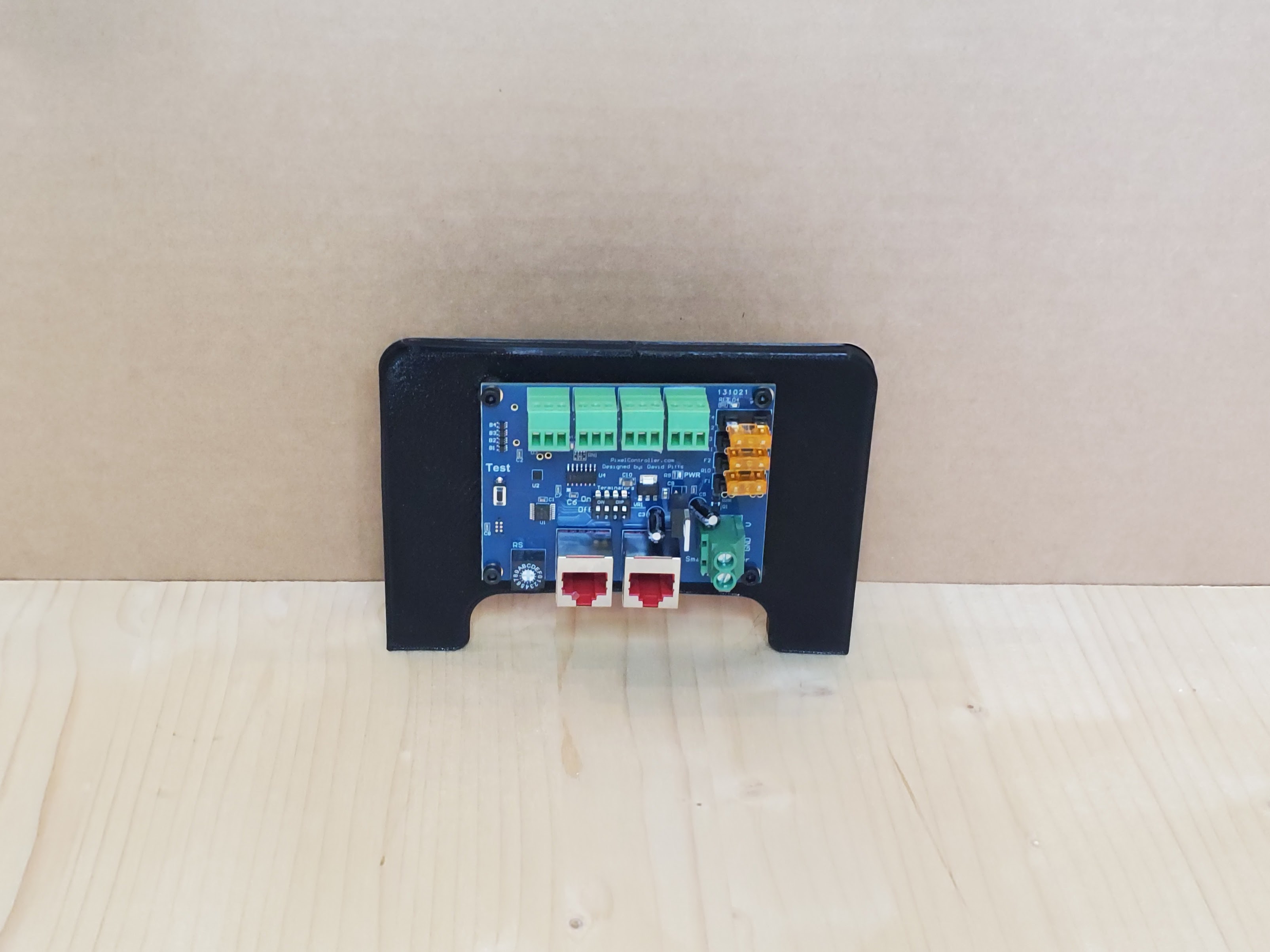 Vertical Falcon V2 Smart Receiver Mount by Derik Whittaker | Download free STL model ...