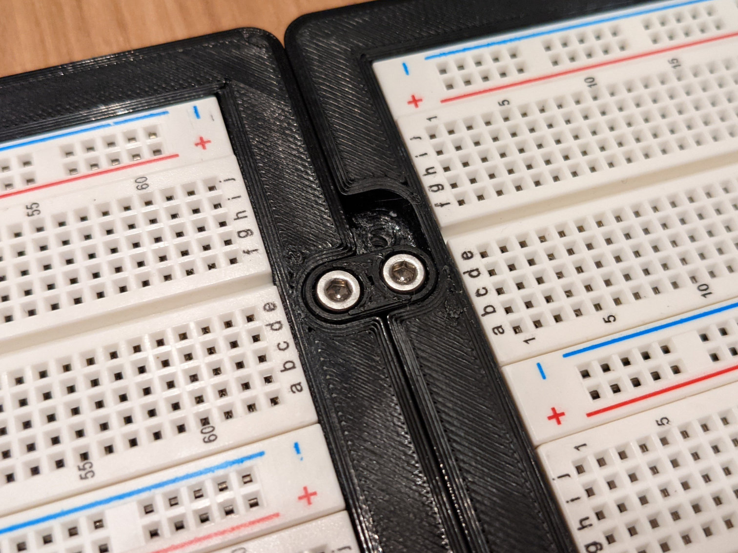 Modular Breadboard Tray par Angelo Tadres | Téléchargez gratuitement un ...