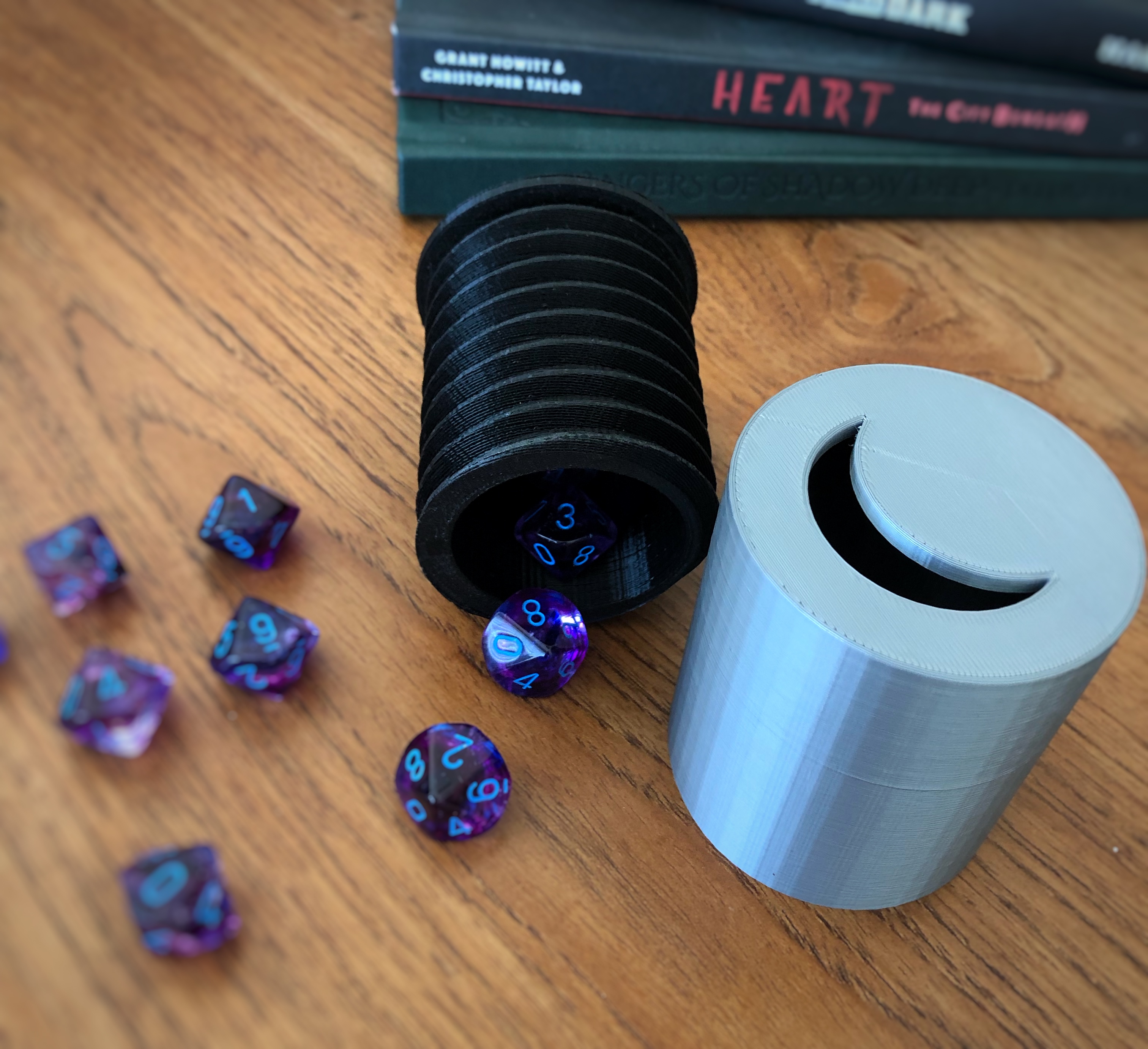 Threaded Tube Dice Box by Agent Mess | Download free STL model ...