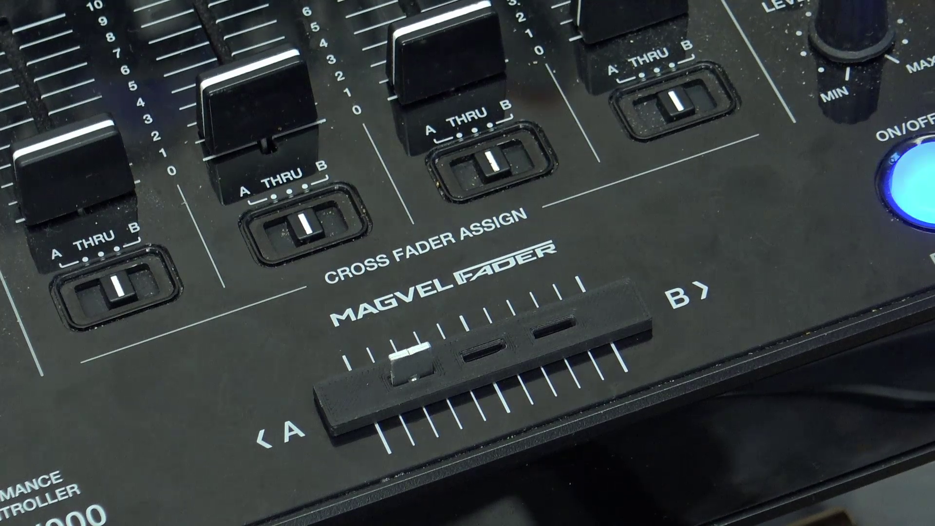 DDJ-1000 Crossfader Calibration guide by leejsmith | Download free STL ...