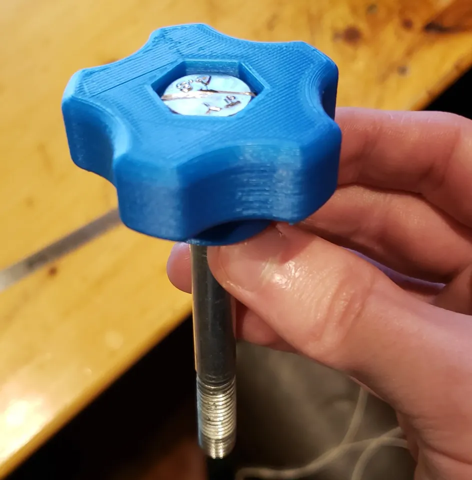 Parametric Bolt Knob by bobmakes | Download free STL model | Printables.com