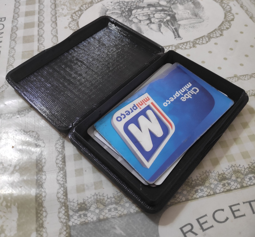 Armored Wallet Credit Cards Case V2 von Faisca2000 | Kostenloses STL ...