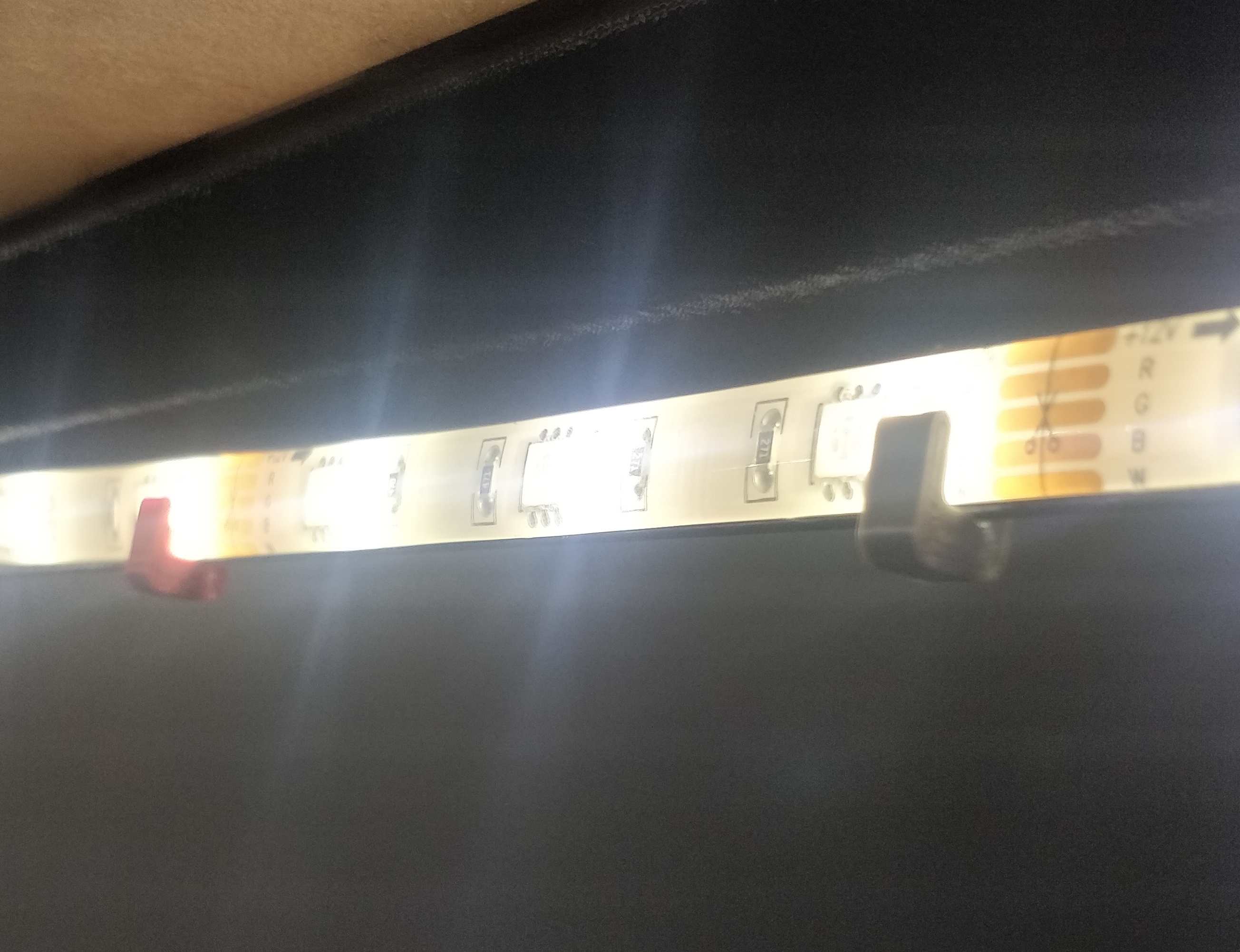 LED Light Strip Clips 51mm Home Shelving. by Cullyn | Download free STL ...