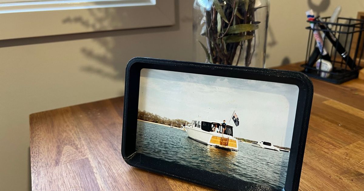 Simple Standing Photo Frame by linz.designs | Download free STL model ...