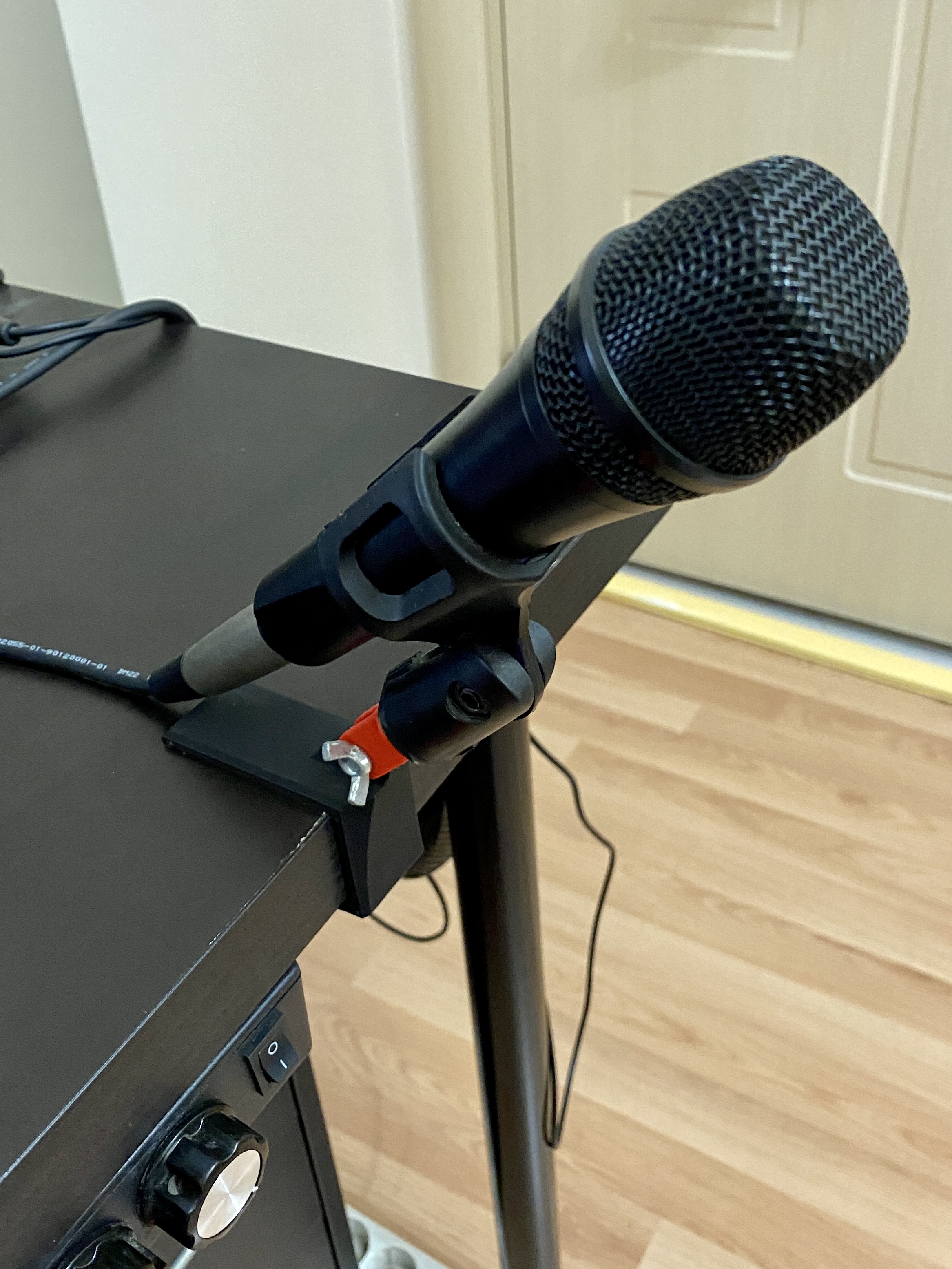 Practical Microphone Holder by Berkay | Download free STL model ...
