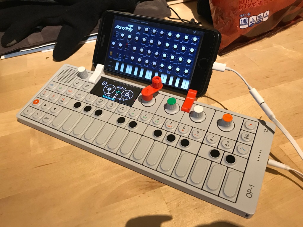 OP-1 iPhone Stand by aTanguay | Download free STL model | Printables.com