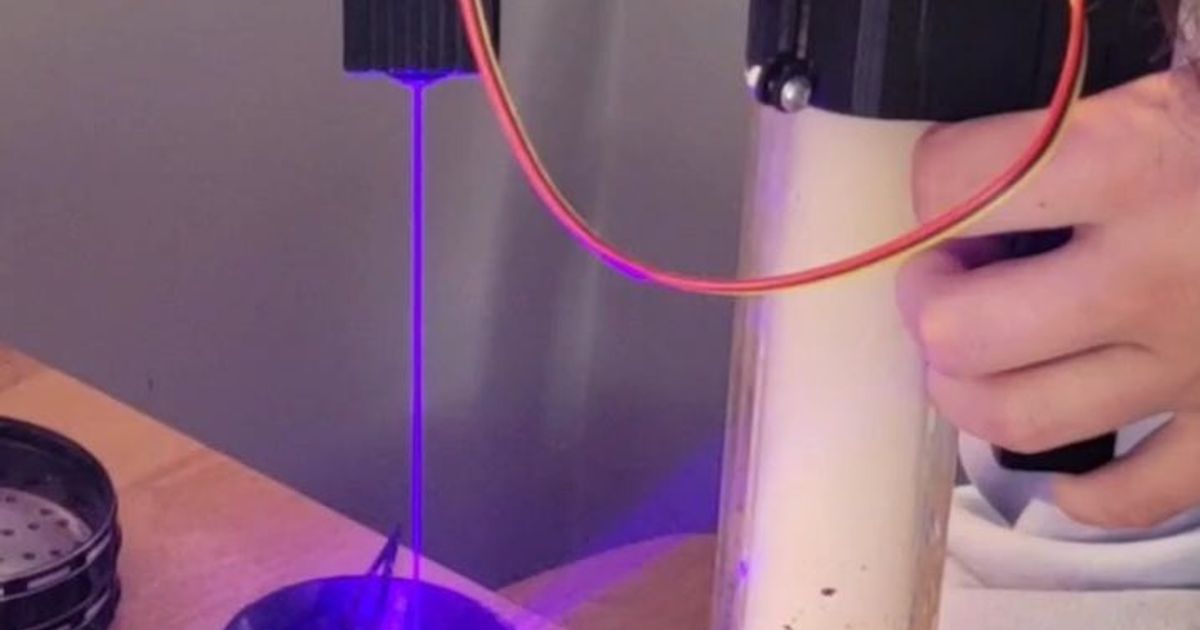 Laser Bong (Retina Roaster) by Dawson Schreiber | Download free STL ...